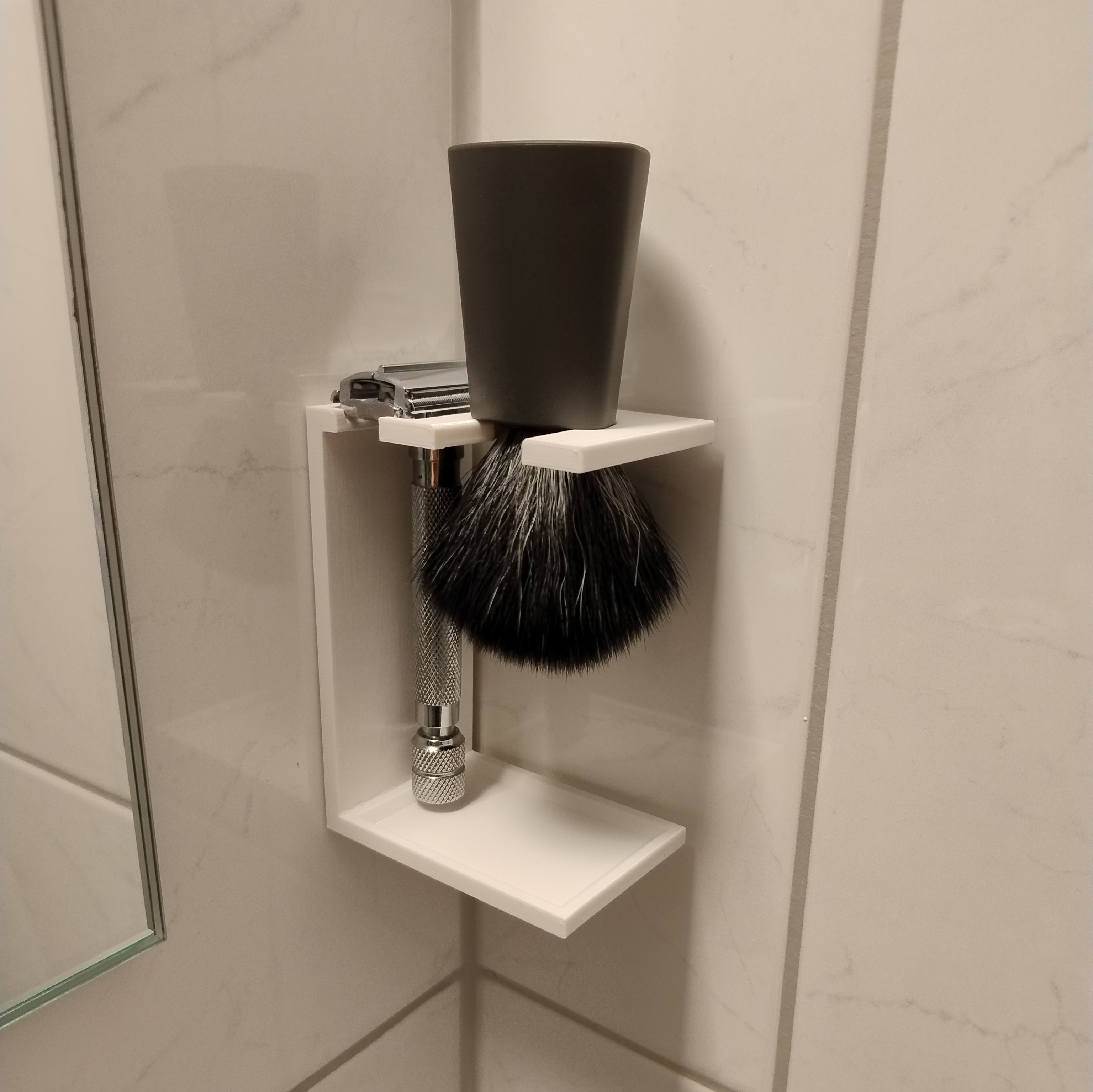 Safety Razor & Brush Stand / Wallmount by elfrinjo | Download free STL ...