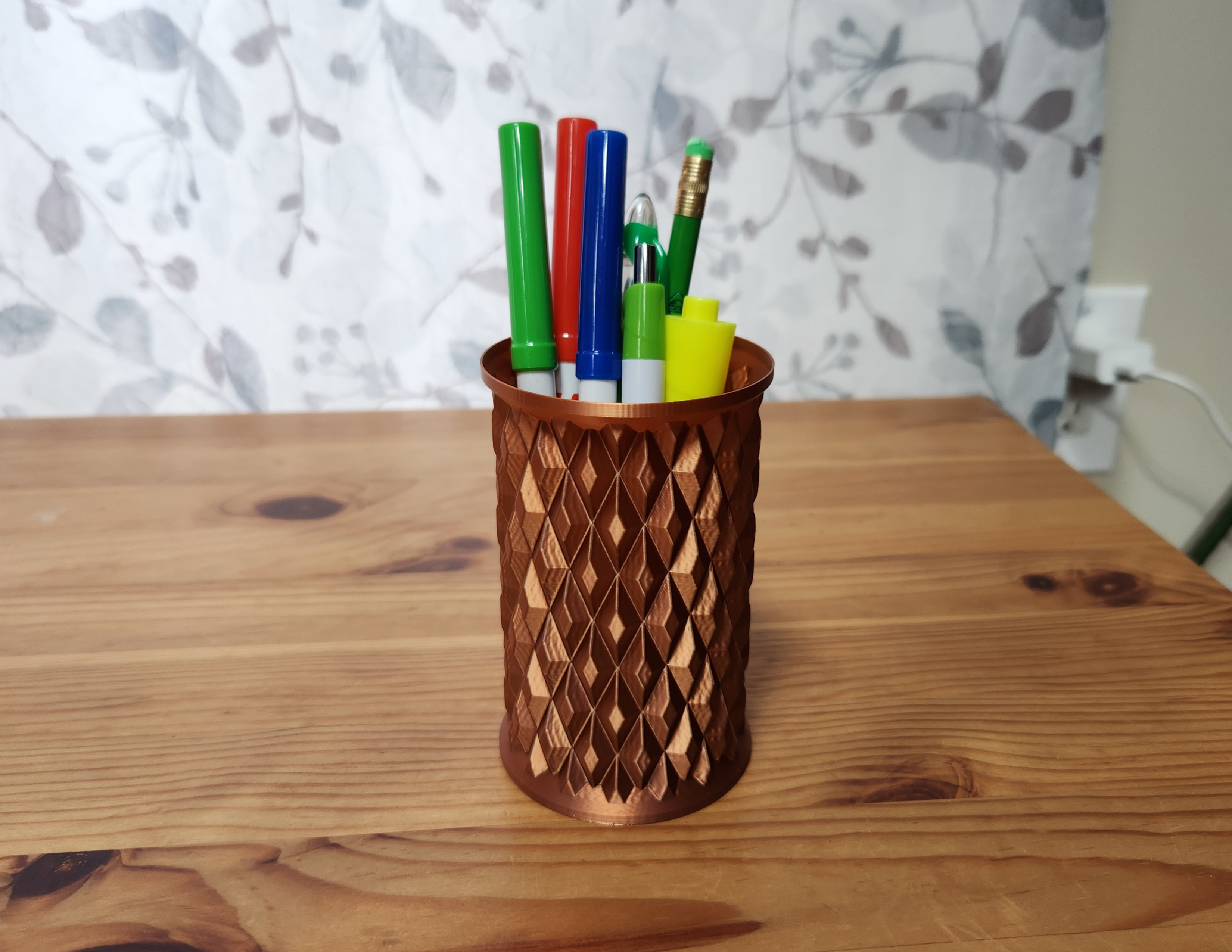 Gemstone Jubilee Pencil Cup by Epiales | Download free STL model ...