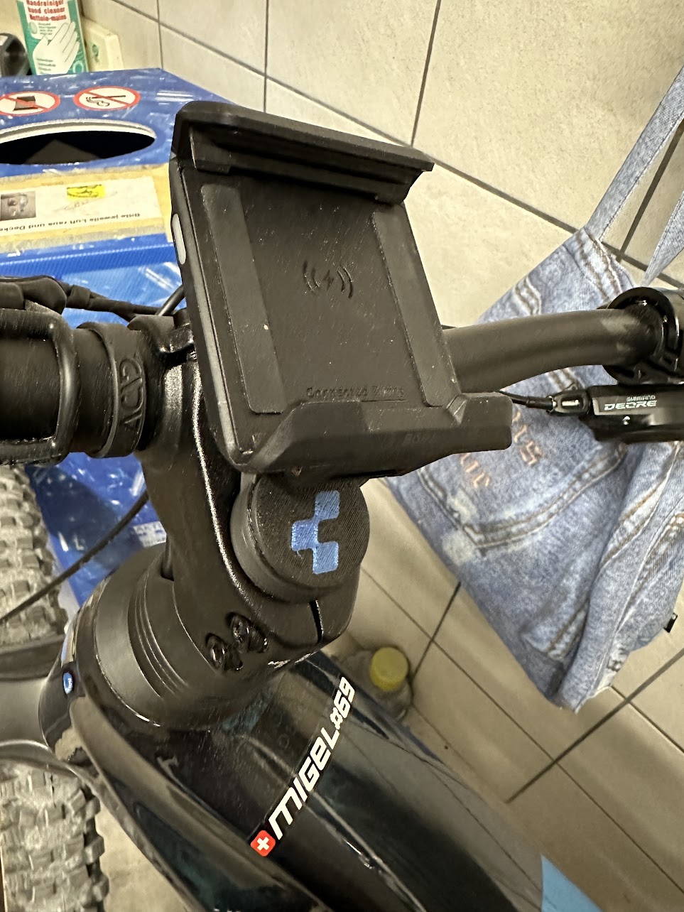 Bosch Kiox Halterung by Michael Gmür | Download free STL model ...