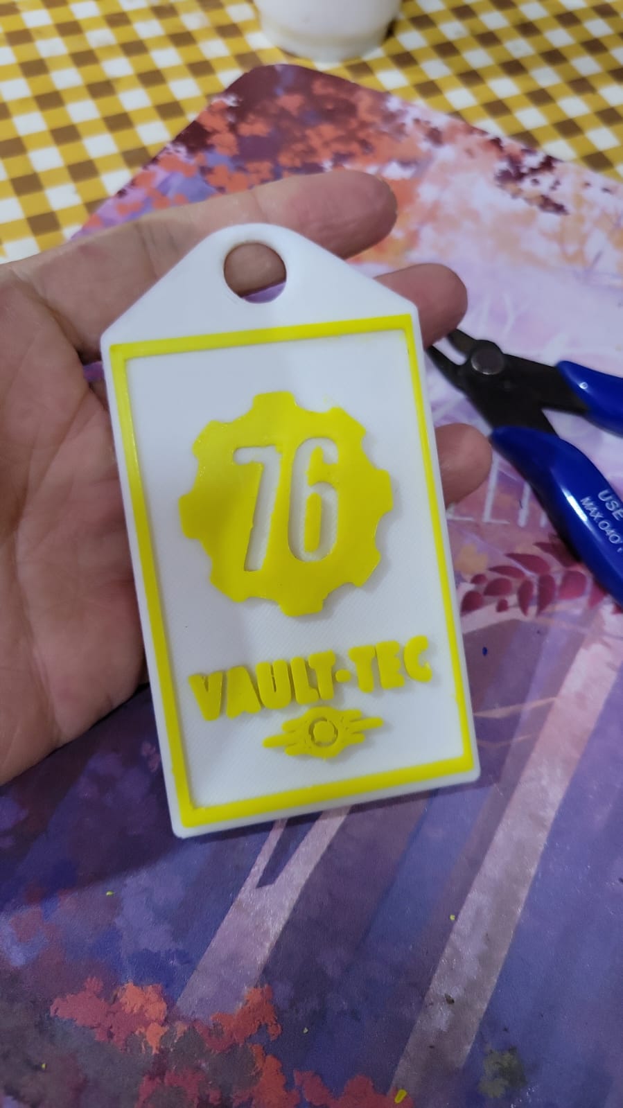 Fallout ID holder by Erick Peña | Download free STL model | Printables.com