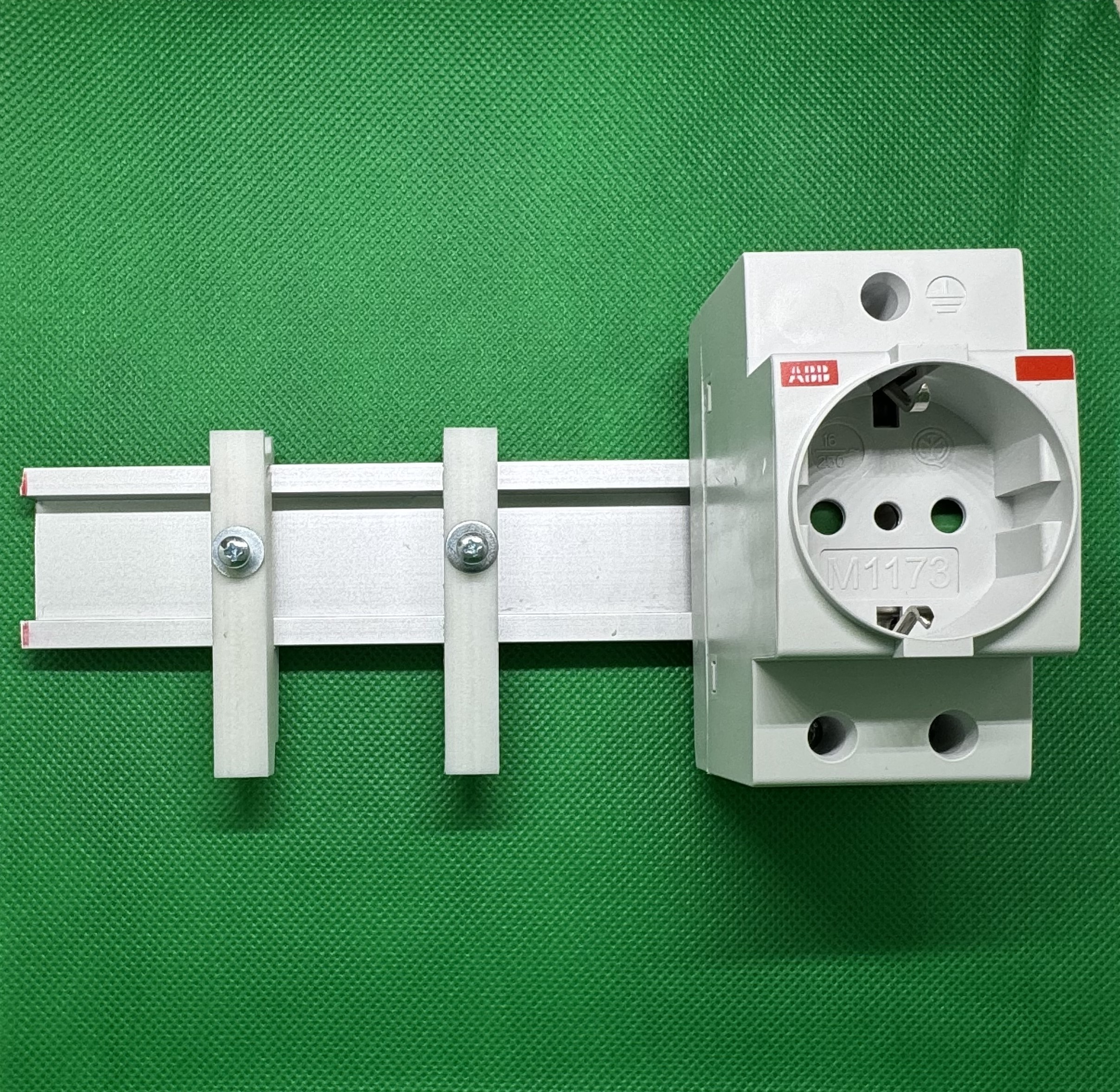 Din Rail Mounting Brackets 35mm by scostic | Download free STL model ...