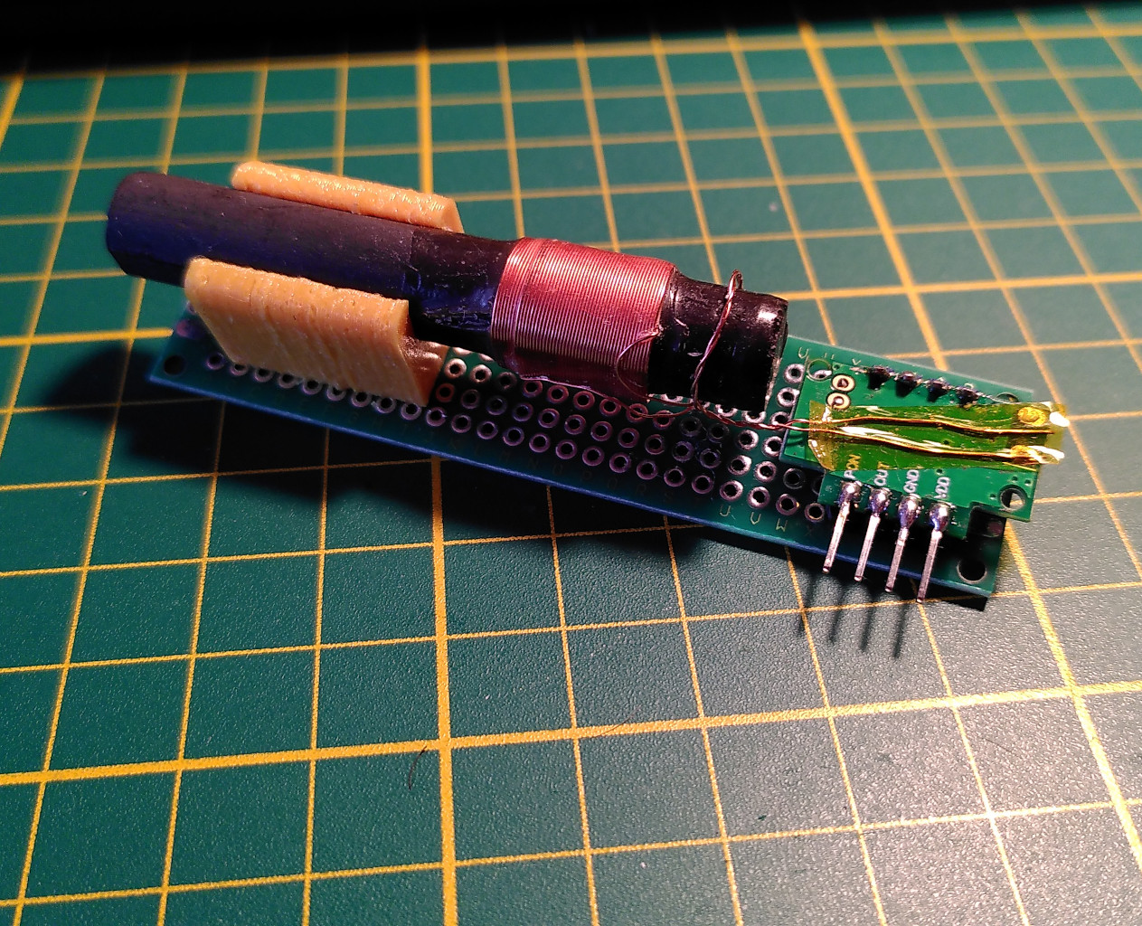 DCF77 antenna holder/breakout board by Antimaterie | Download free STL ...