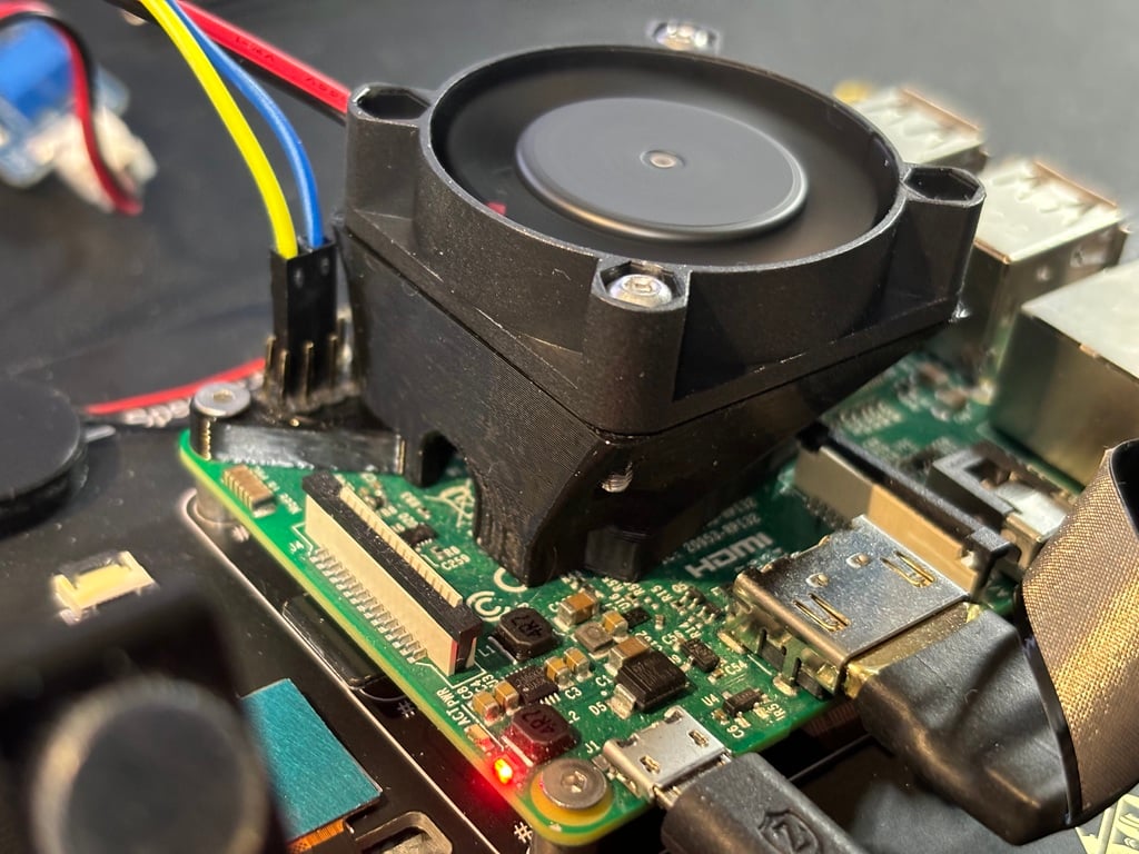 40mm Fan Mount for Raspberry Pi 3 Model B V1.2 (2015) by zzzy ...