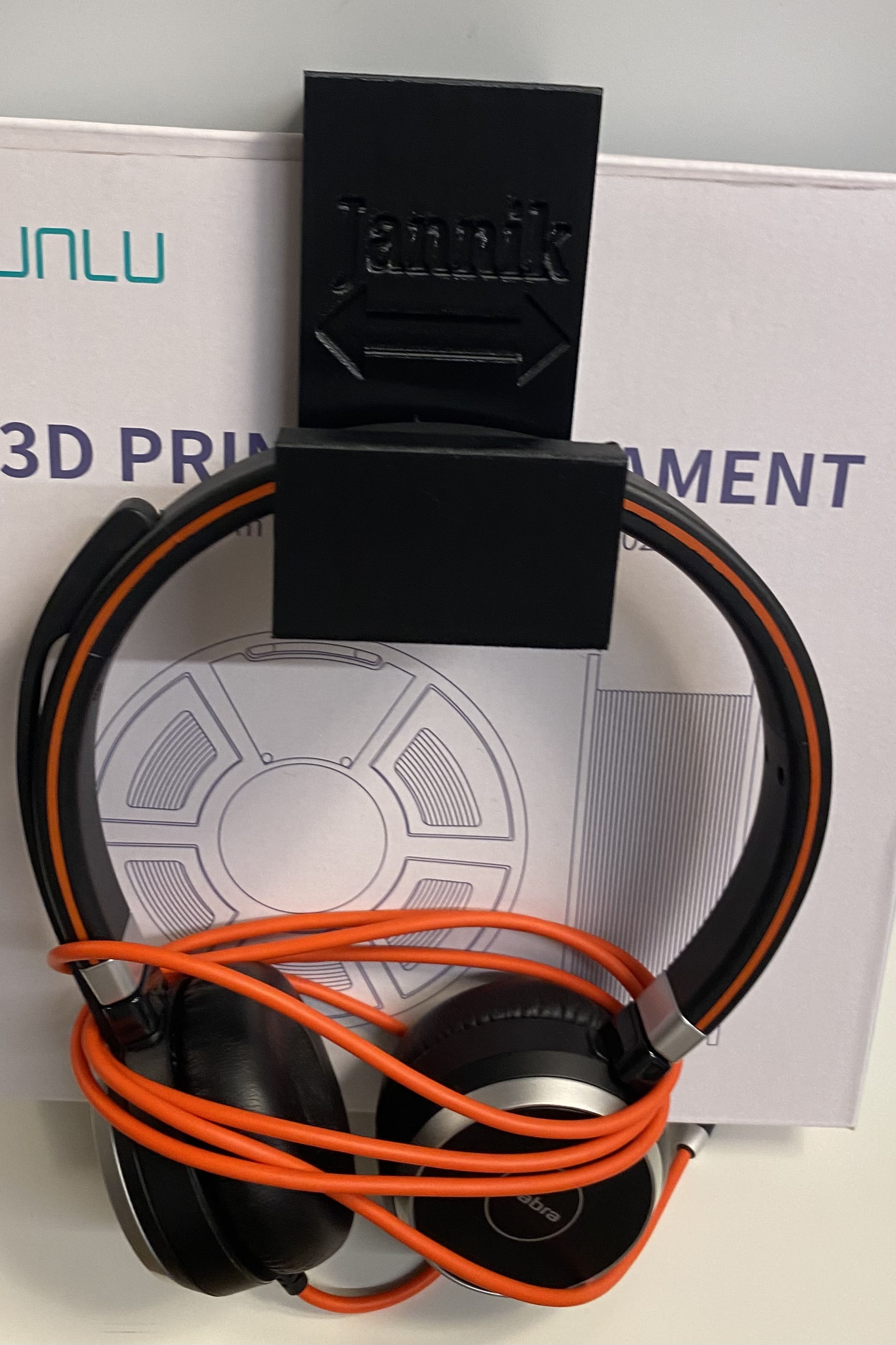 Earphone Holder for Table (+Janniks-Version) by Jan4868 | Download free ...