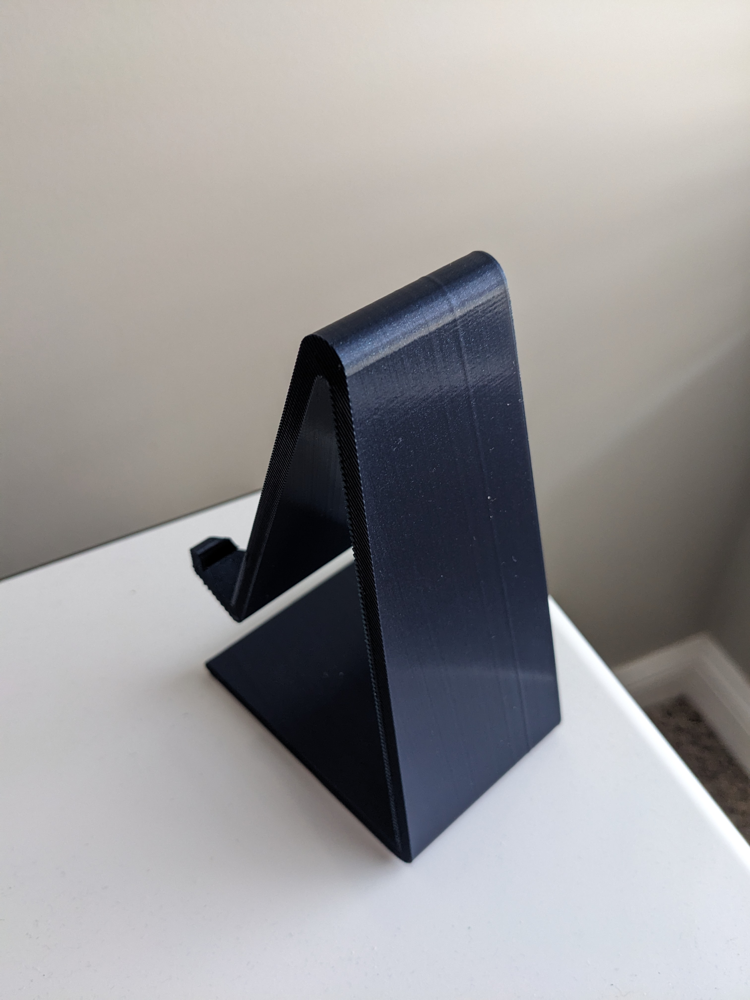 Phone Stand with Cable Cutout and Feet Indents by adubb3075 | Download ...