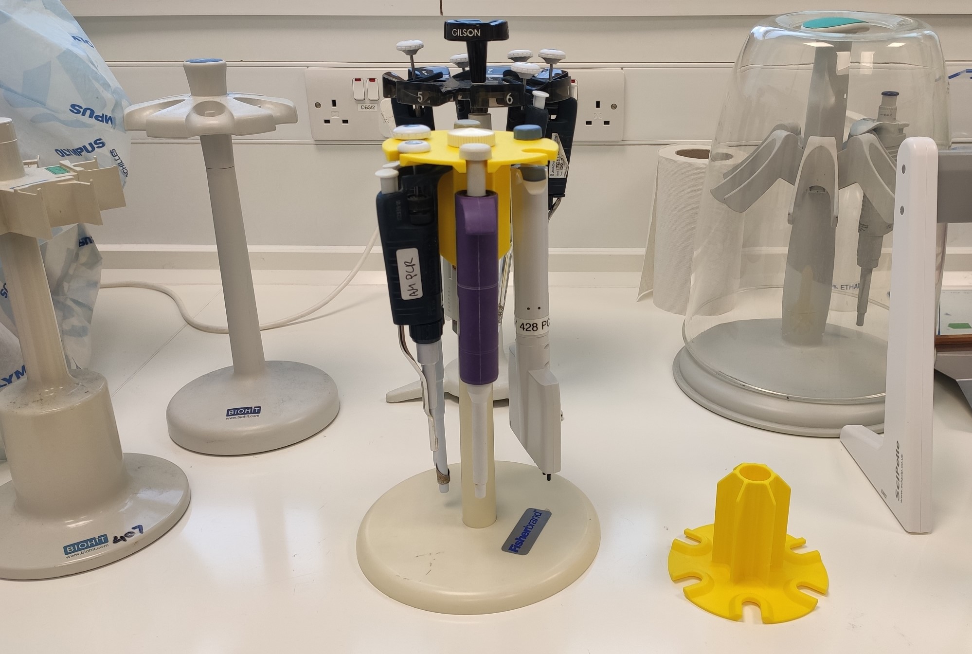 Universal Pipette Stand by occupied_brain | Download free STL model ...