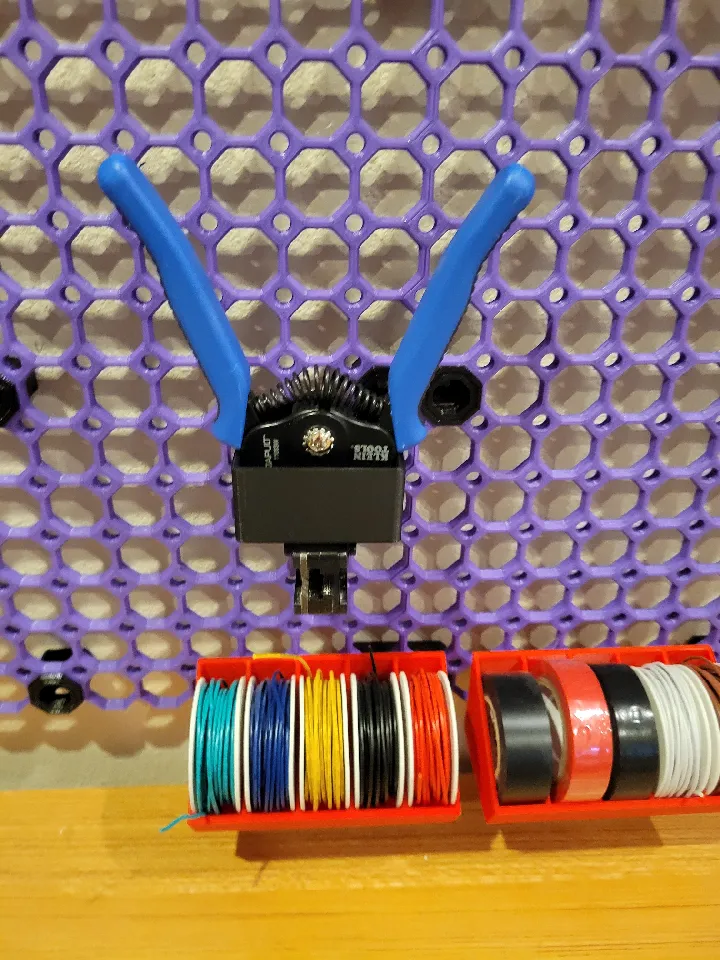 Klein Katapult Wire Stripper Multiboard Holder by Shabubu | Download ...