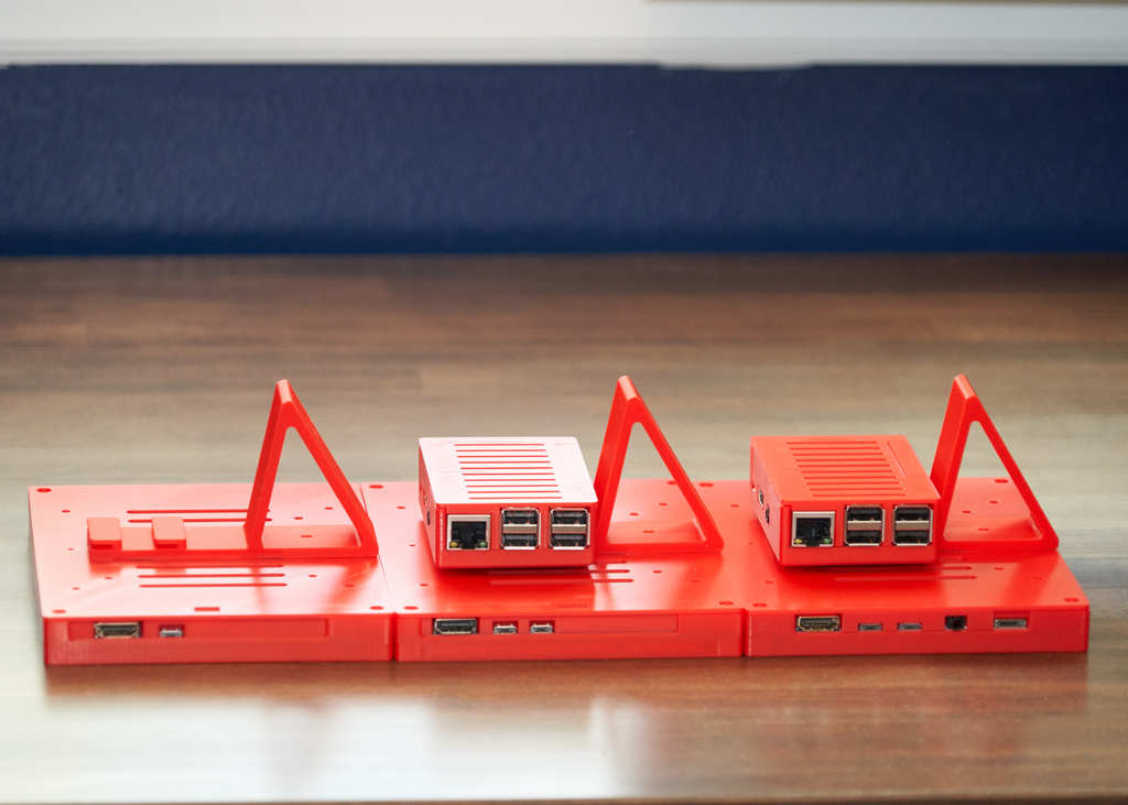 Desktop Pi3B/4B/5B mount for HDMI LCD par ywabiko | Téléchargez ...