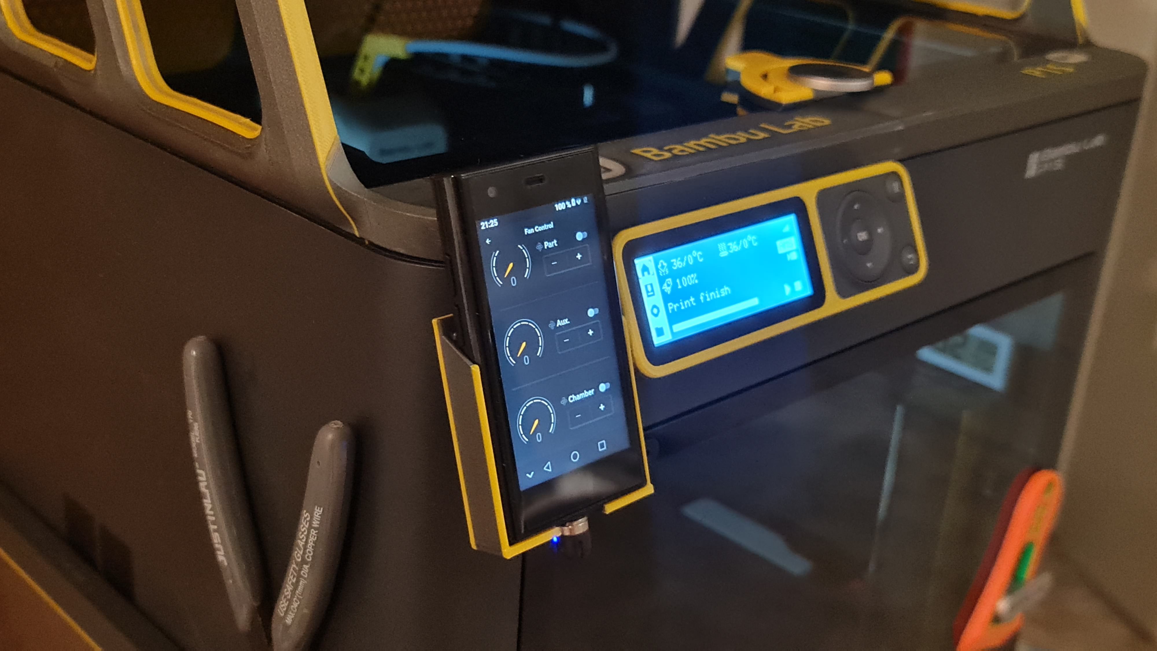 S23 SOYES PRO Phone holder Bambu Lab P1P, P1S (like Panda Touch) by ...