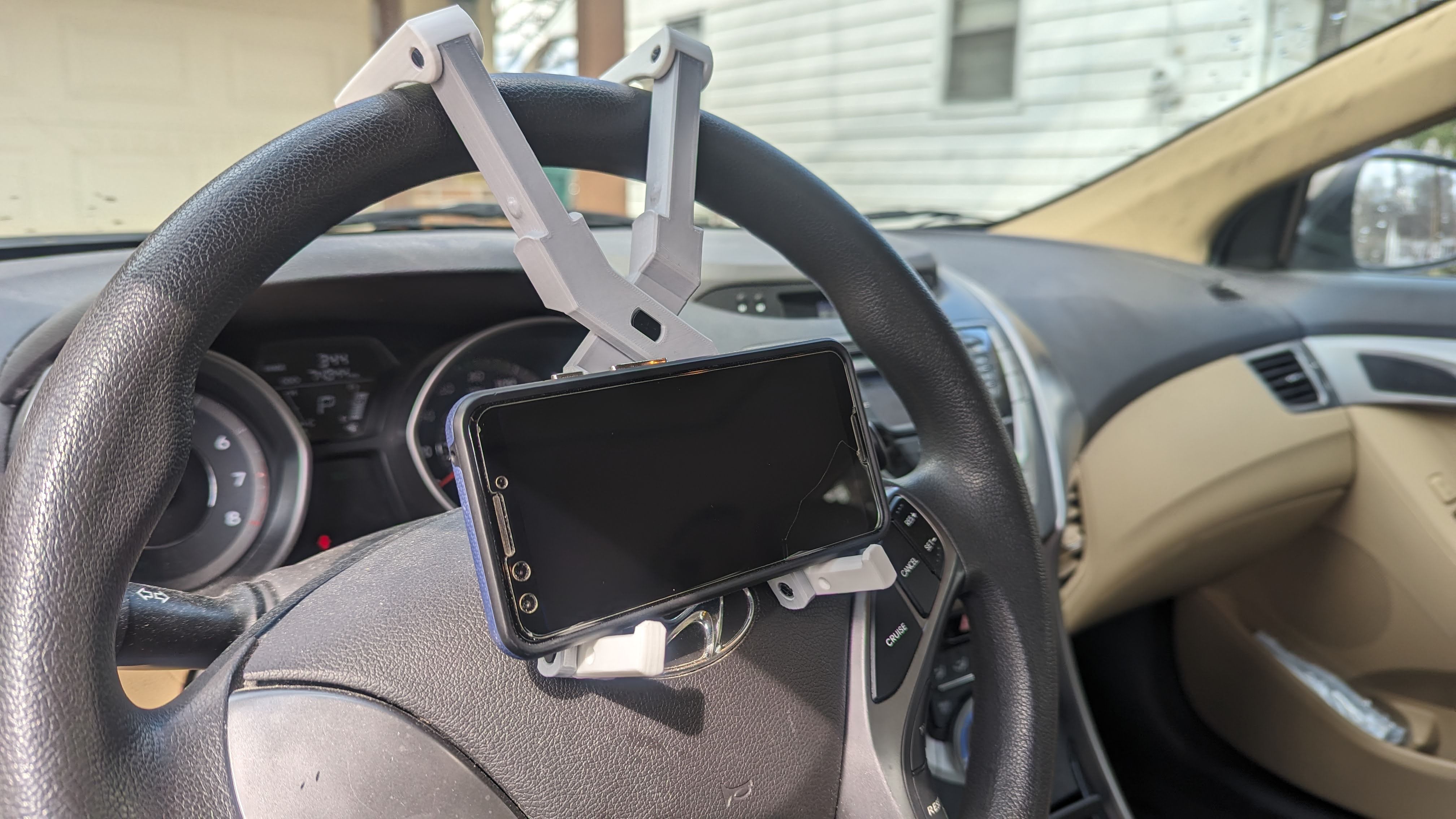 Steering Wheel Stand for Phone or Tablet: Park & Watch by Ben Brandt ...