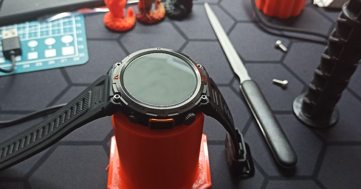 Smartwatch Ständer EIGIIS by Michael Nüßlein | Download free STL model ...