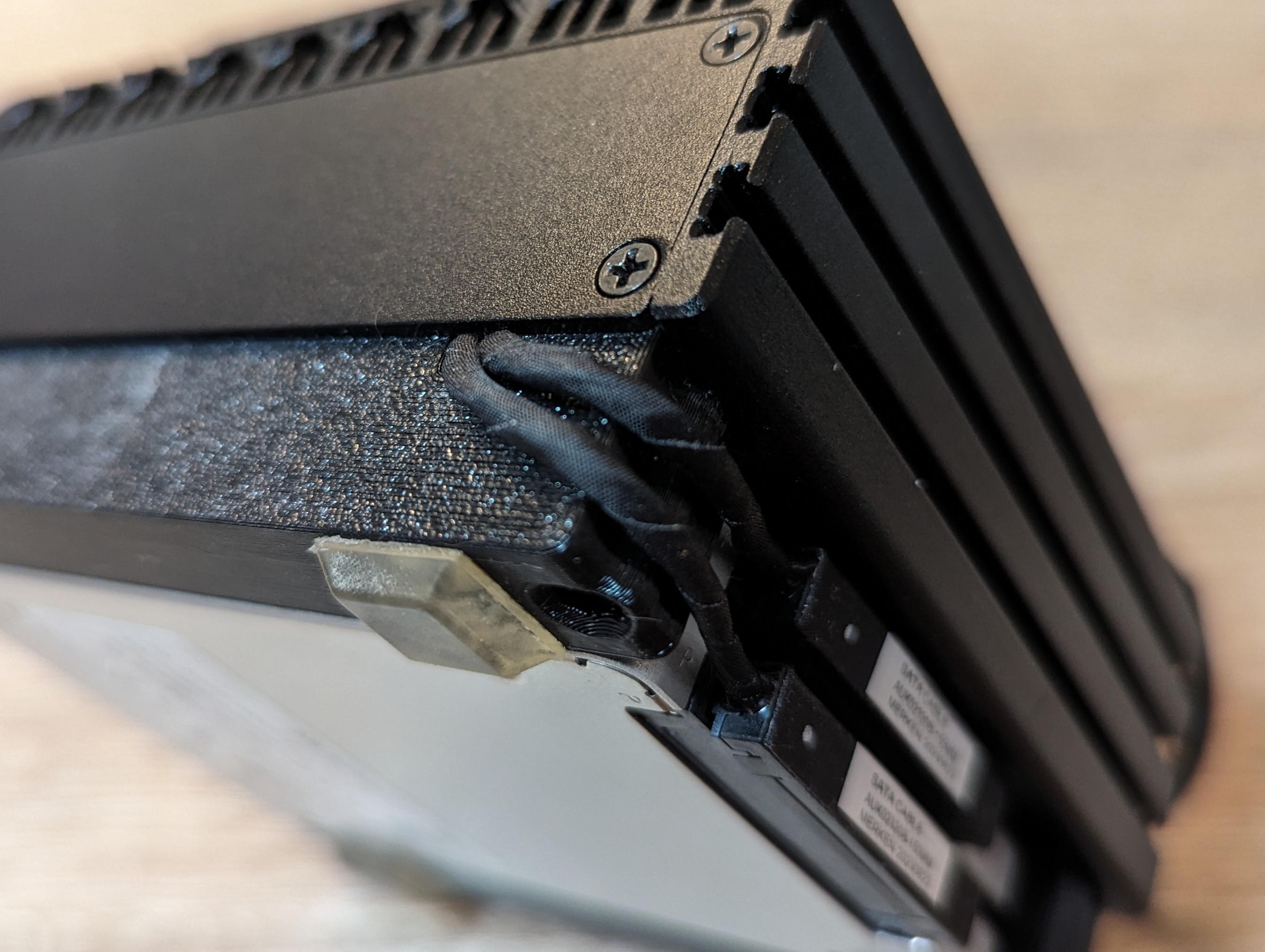 Dual SATA SSD mount for CWWK/Topton X86-P5 by tn00364361 | Download ...