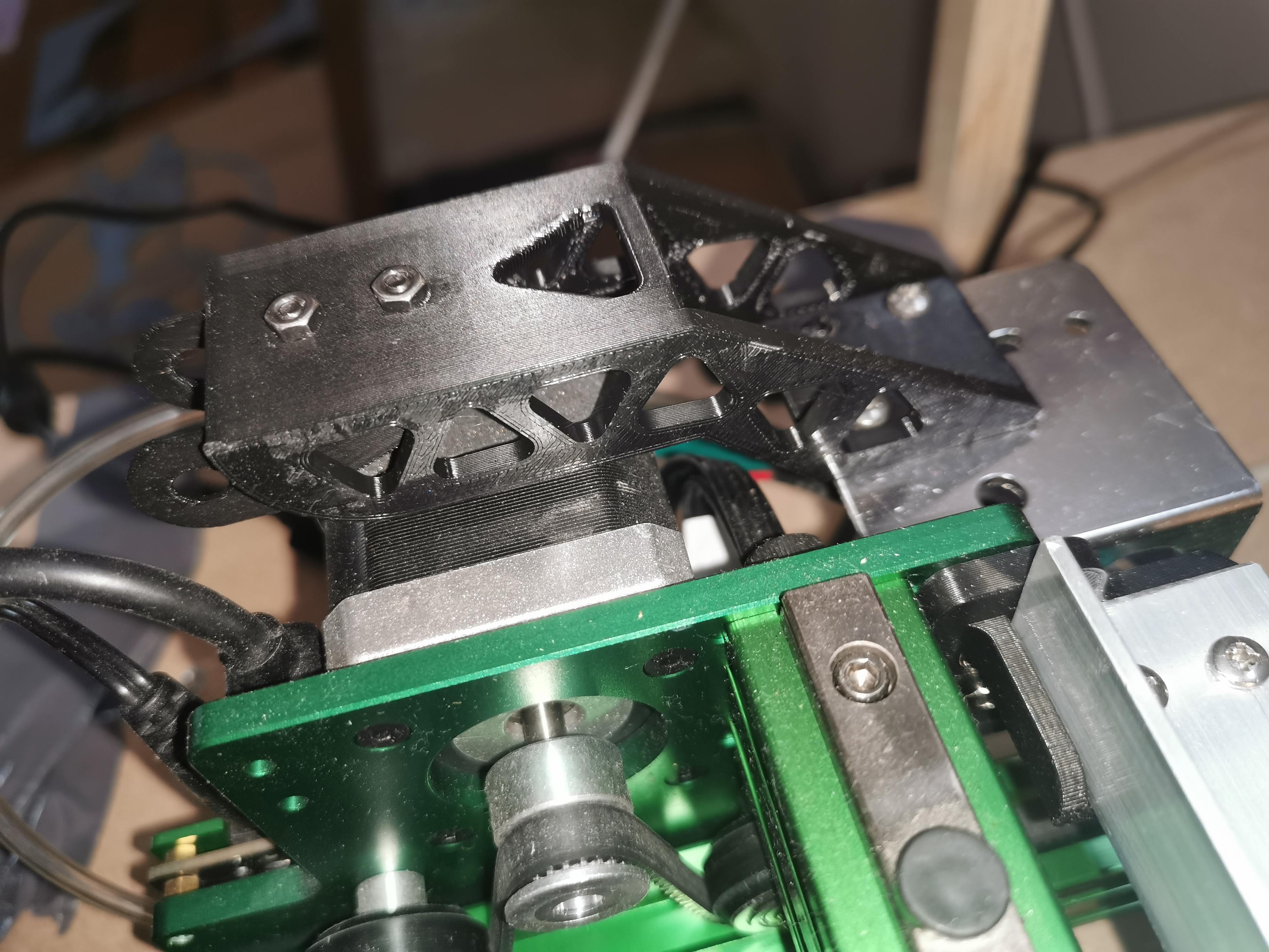 Neje Max 4 drag chain mount by Janusz Chalimoniuk | Download free STL ...