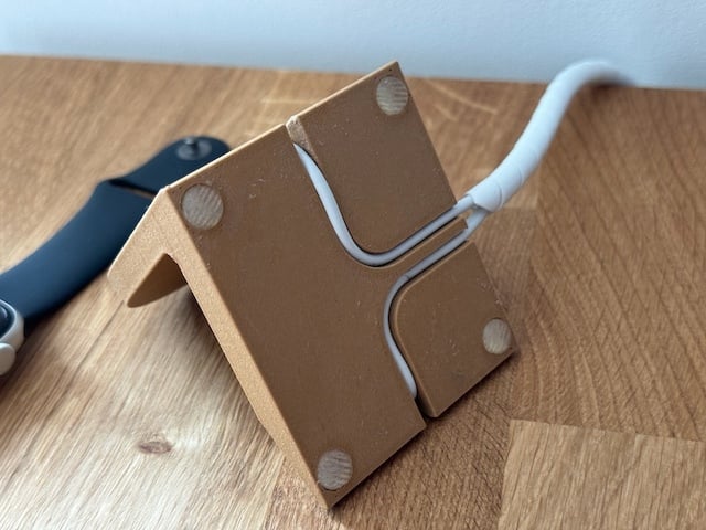 Apple alarm clock iPhone and watch charger by Adamow | Download free ...