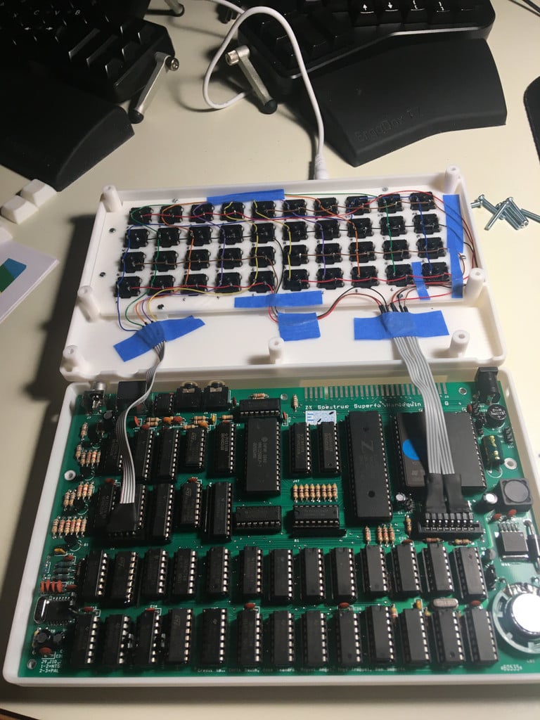 ZX-Spectrum 48k Harlequin : case + mecanical keyboard by impalaengineer ...