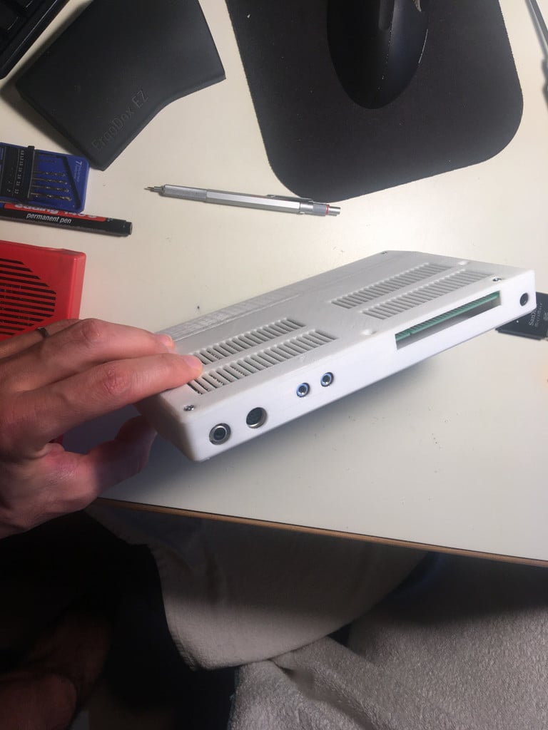 ZX-Spectrum 48k Harlequin : case + mecanical keyboard by impalaengineer ...