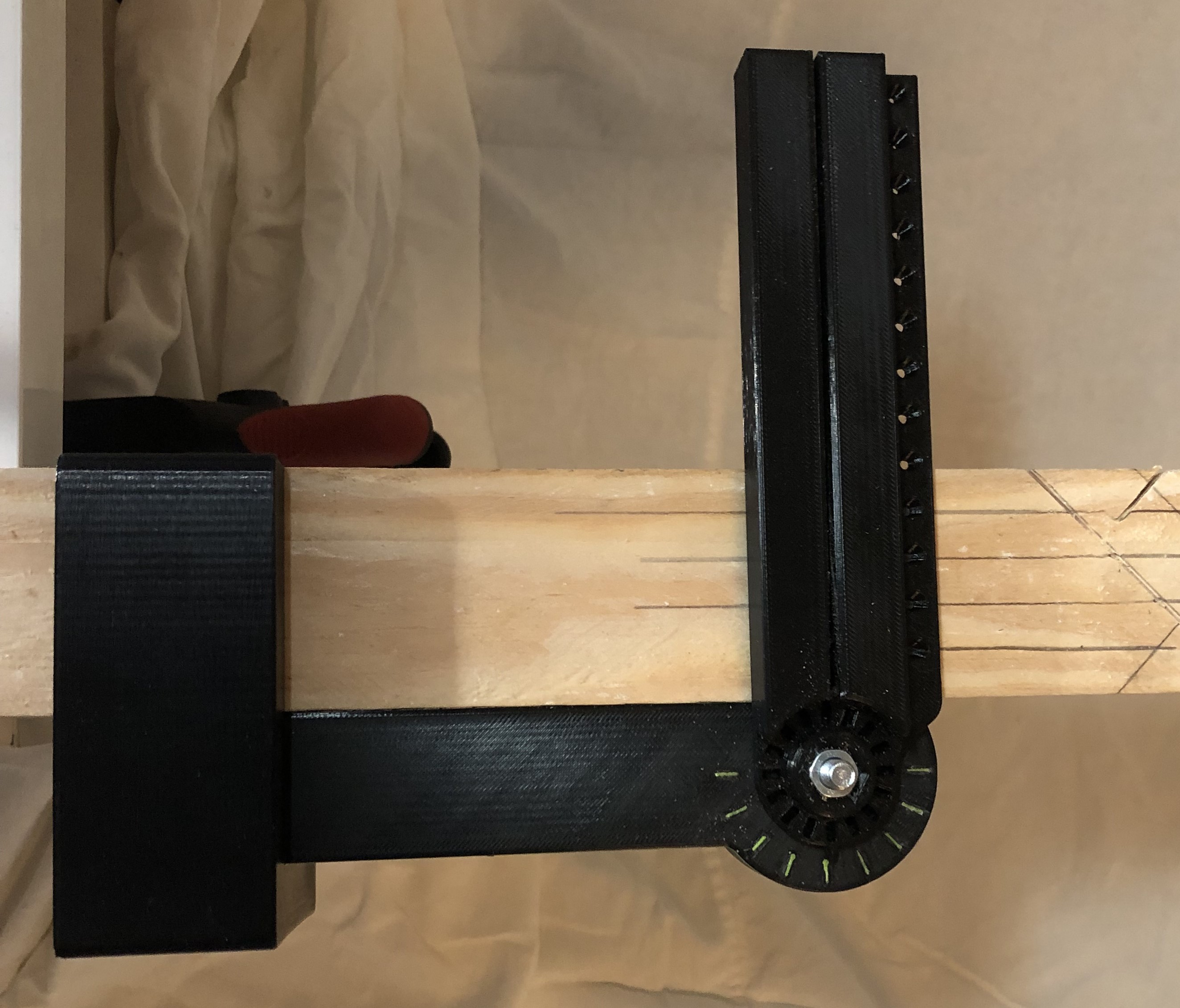 Saw guide by Kristof | Download free STL model | Printables.com