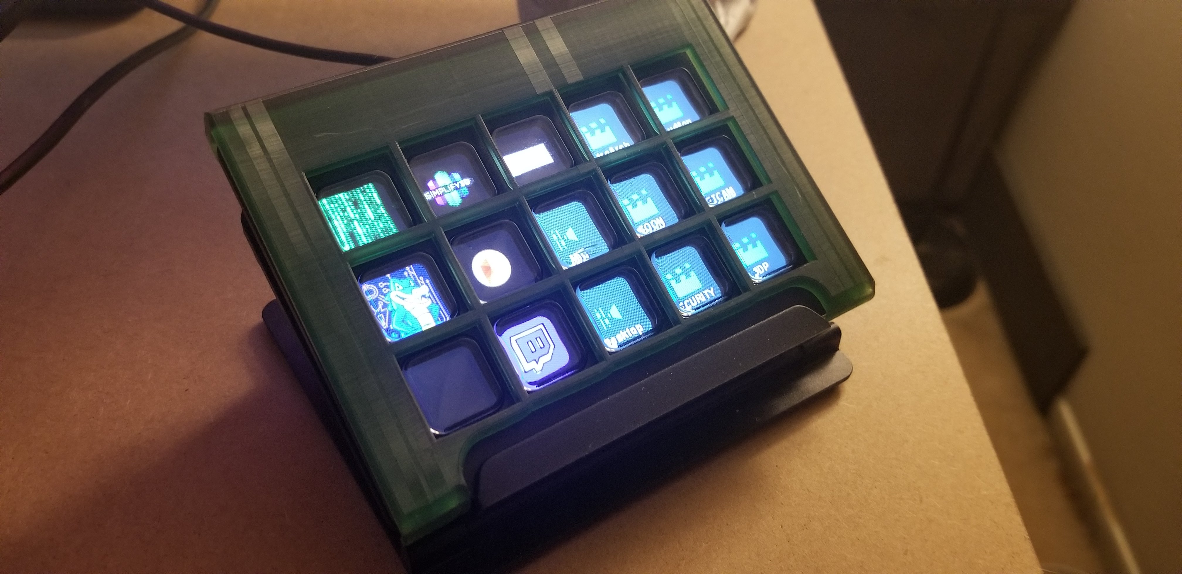 Stream Deck Cover/Custom Facewplace (Elgato 15 Key Stream Deck) by ...