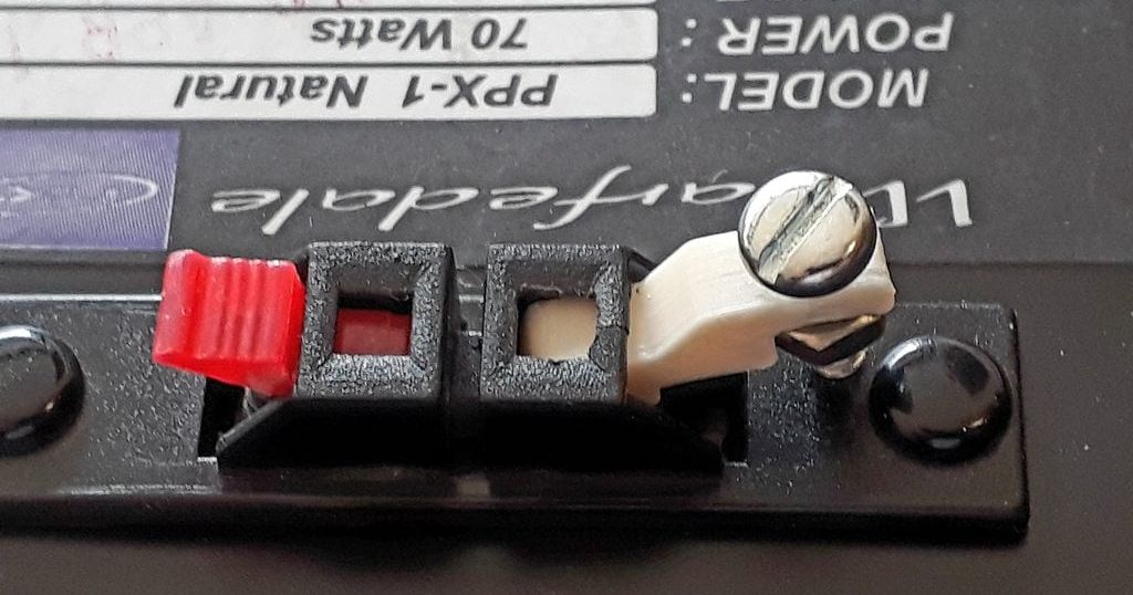 Speaker spring clip by robwhi | Download free STL model | Printables.com