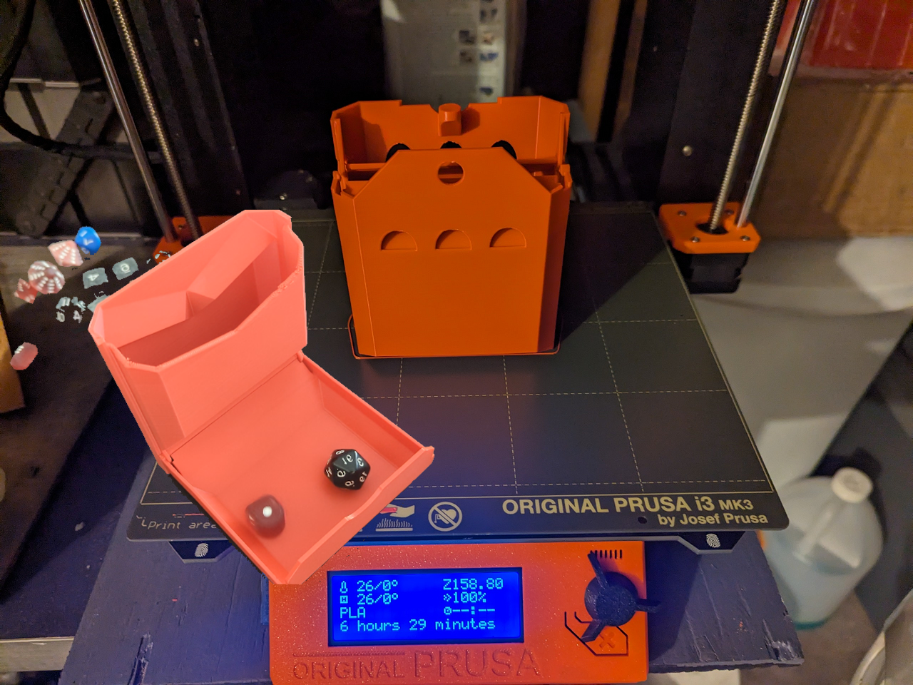 DVault Tower - Easy print hinged dice tower and dice box by Julius3E8 ...