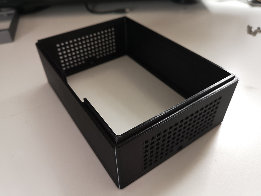 Retro console case combo for Raspberry Pi 4/CM4 by Mark_McQ ...
