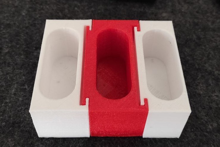 Shure SB930 battery holder to transport in hard briefcase by Rodrigo ...
