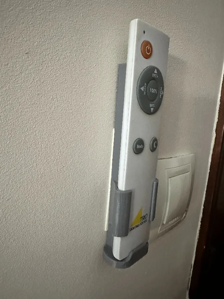Remote wall holder by Ferni_zgz | Download free STL model | Printables.com