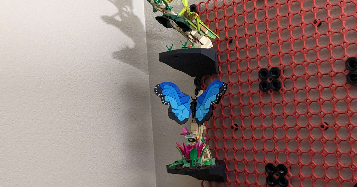 Multiboard Stand for Lego Insect Collection by ReticulateLemur ...