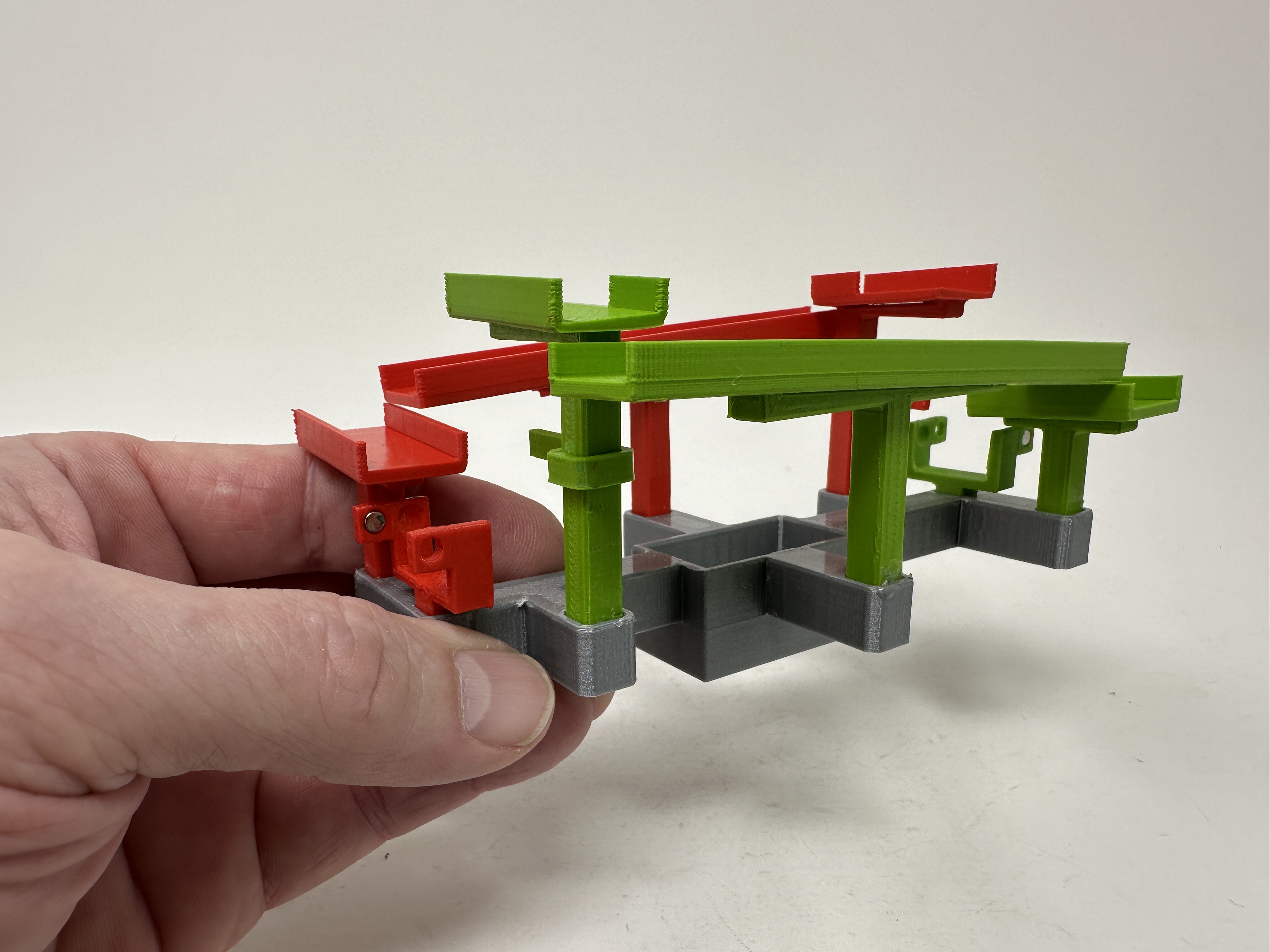 Marblevator, Self Reversing Screw Lift. by gzumwalt | Download free STL ...