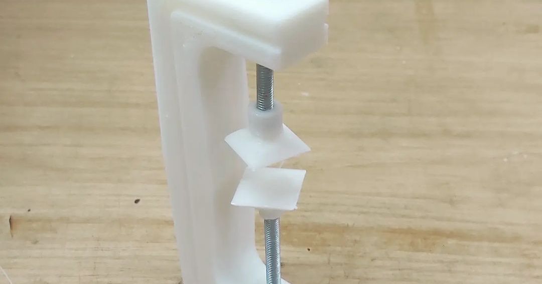 simple 3d printed clamp by Seyed Hamid Seyed Zolfagari | Download free ...