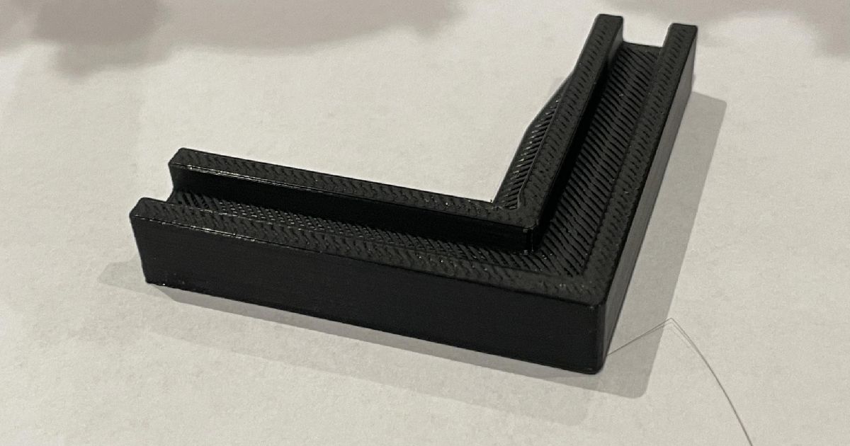 Replacement Inner Corner for Window Screen (25x10 mm) by Marek Svoboda ...