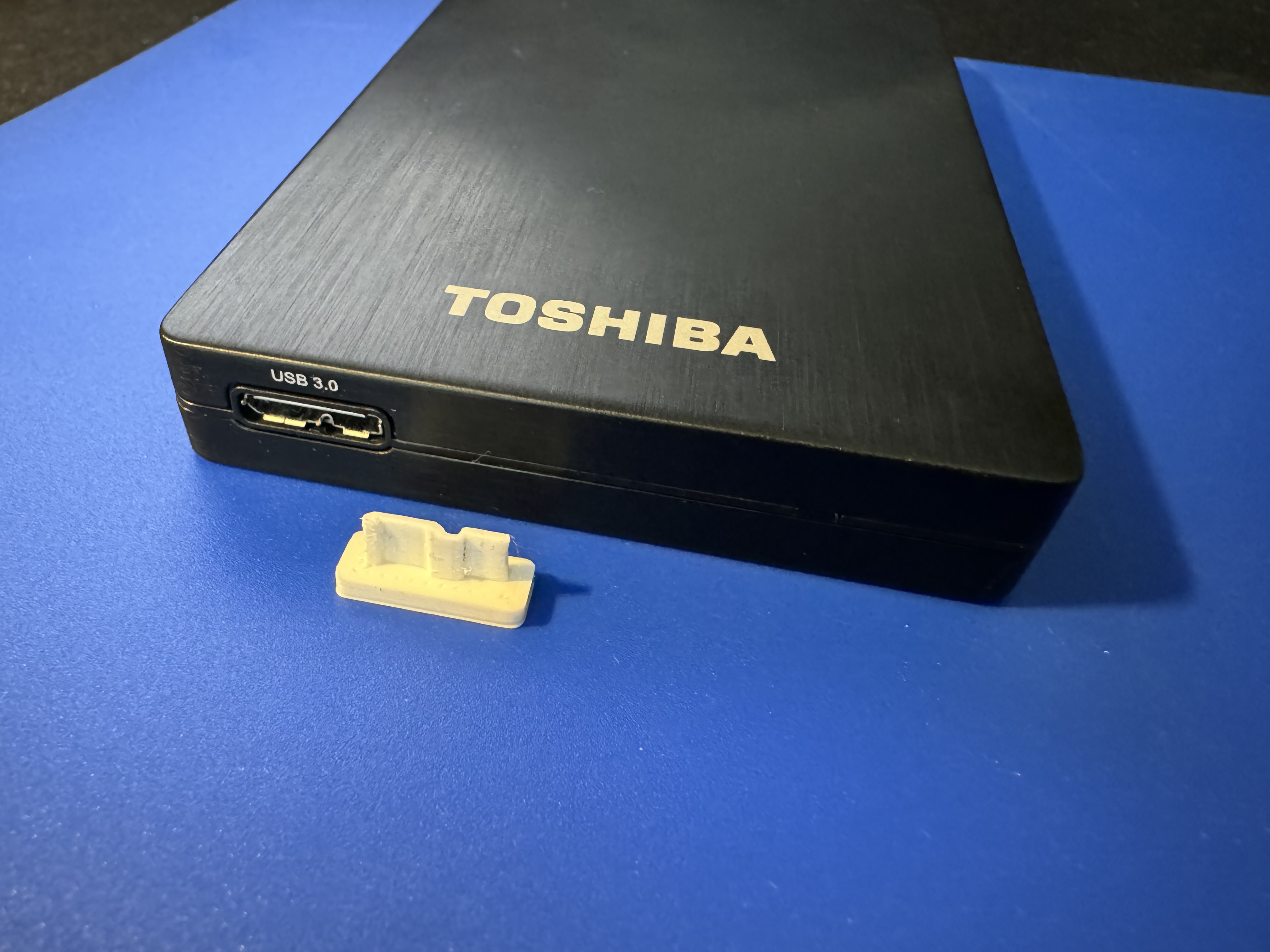 USB Micro B dust cover by nikS | Download free STL model | Printables.com