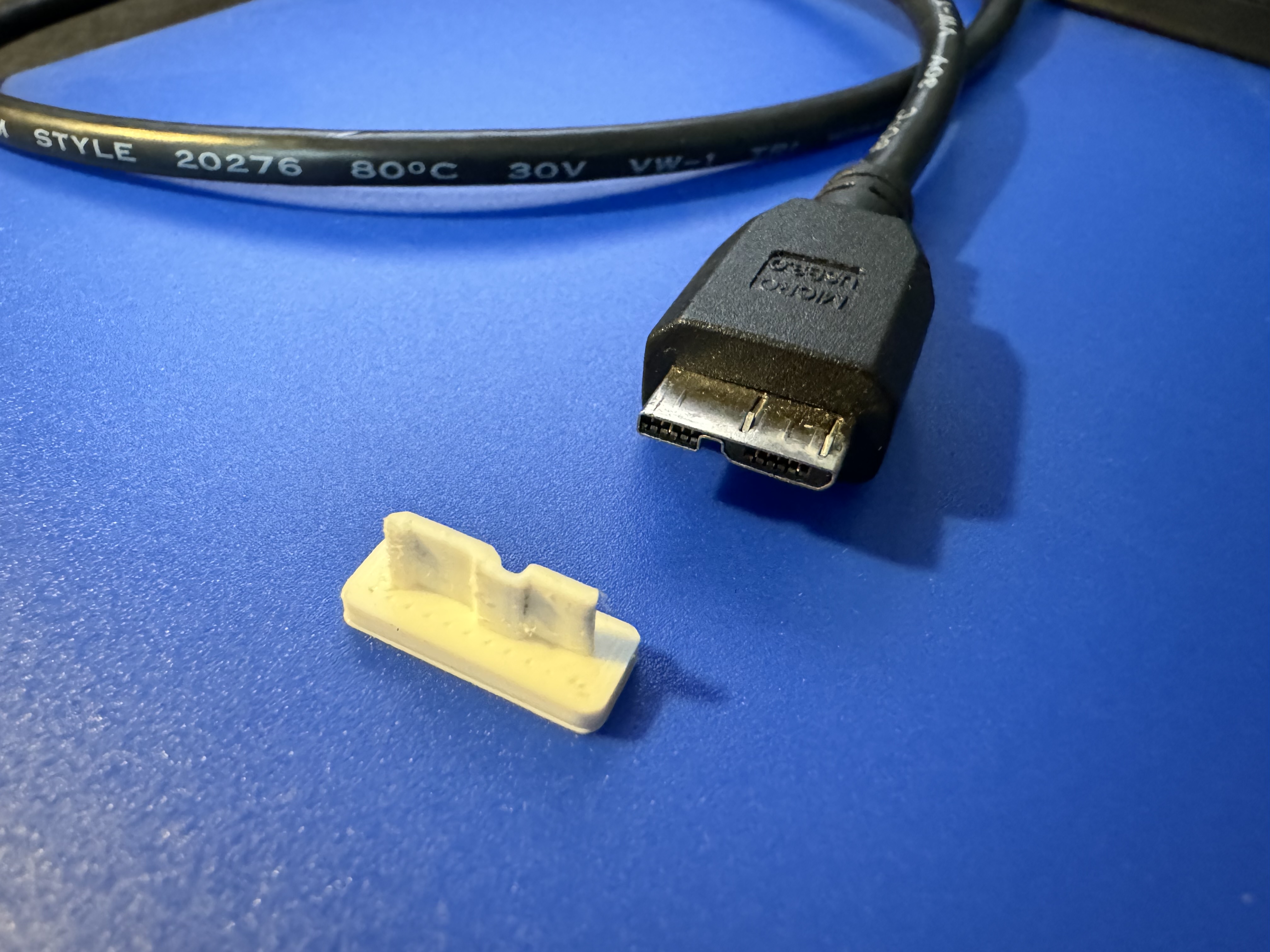 USB Micro B dust cover by nikS | Download free STL model | Printables.com
