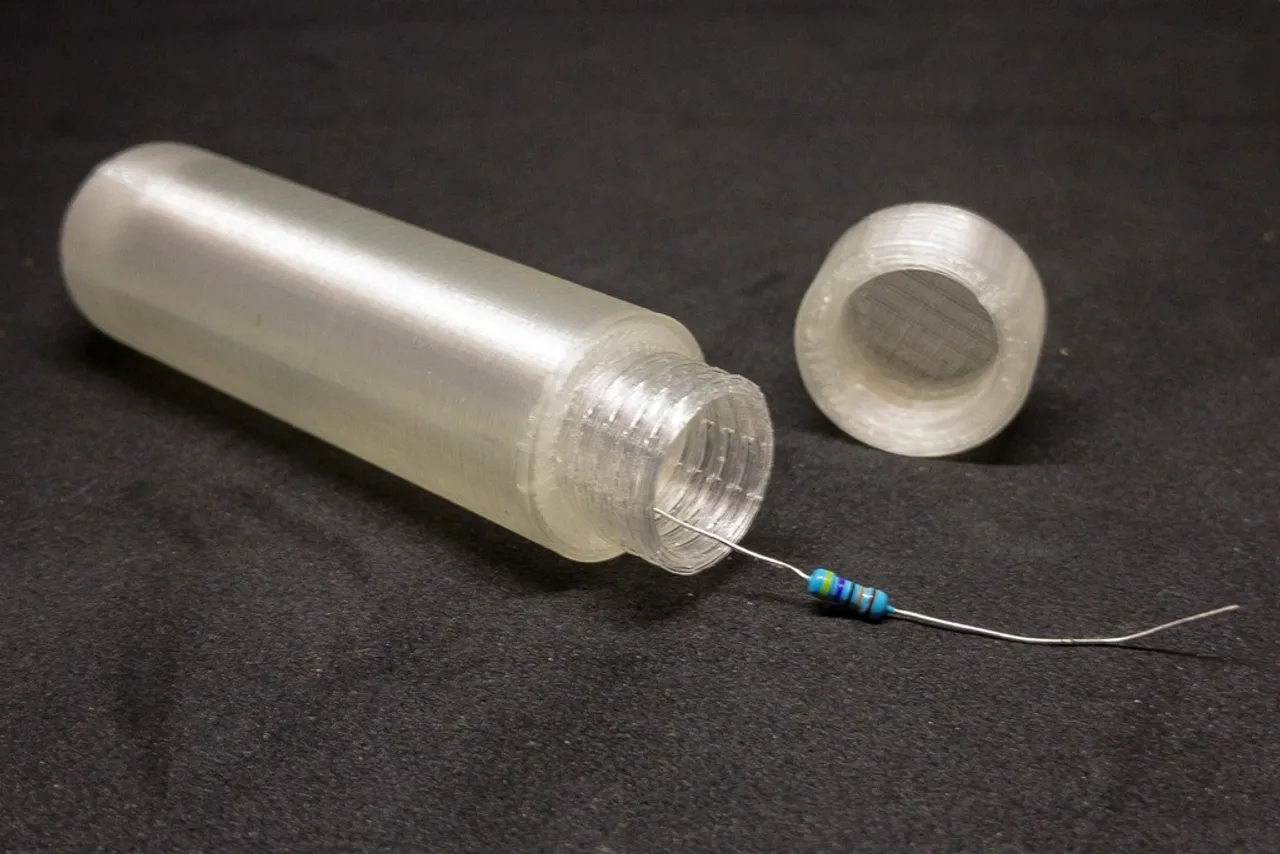 Capsule-R by Loiseau créatif | Download free STL model | Printables.com