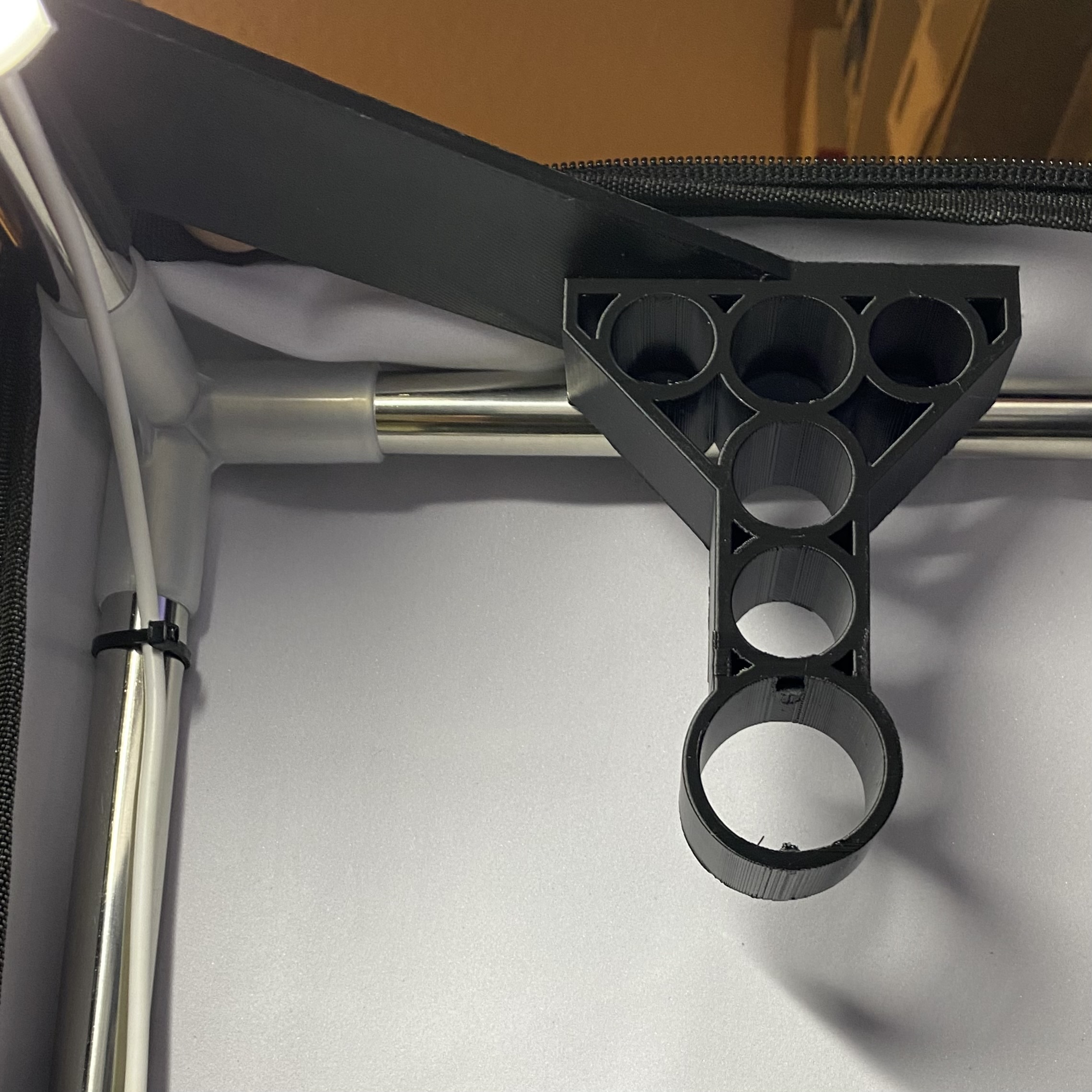 Spool Mount for Anycubic Kobra 2 Pro von Henrik | Kostenloses STL ...