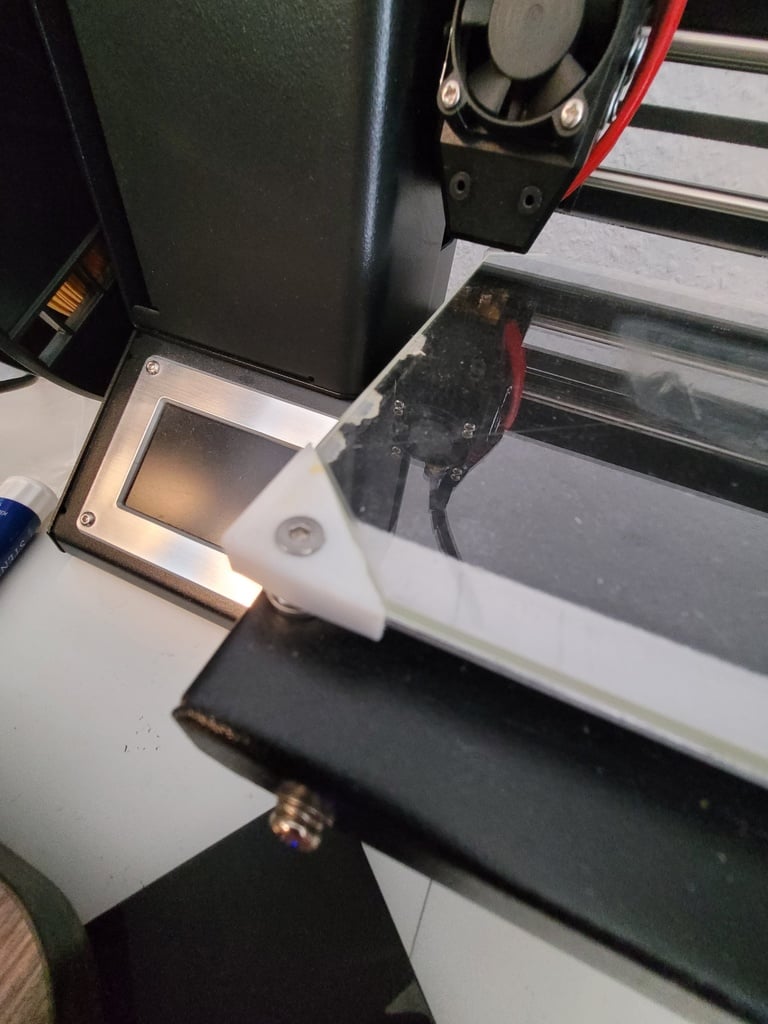 MP Select Mini V2 Glass Bed Corner Holder by Fabian B. | Download free ...