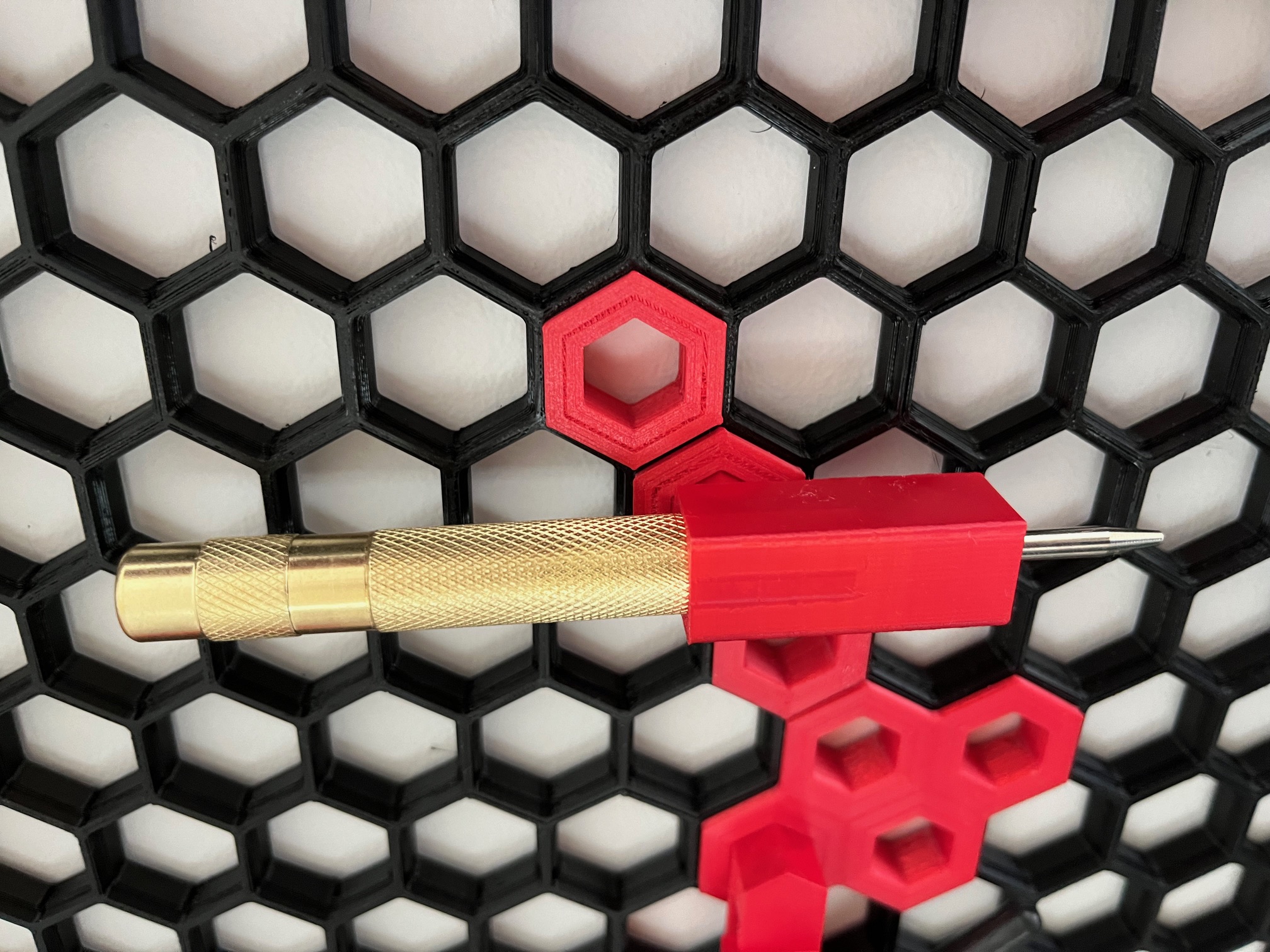 Honeycomb hook punch holder by dokurobey | Download free STL model ...