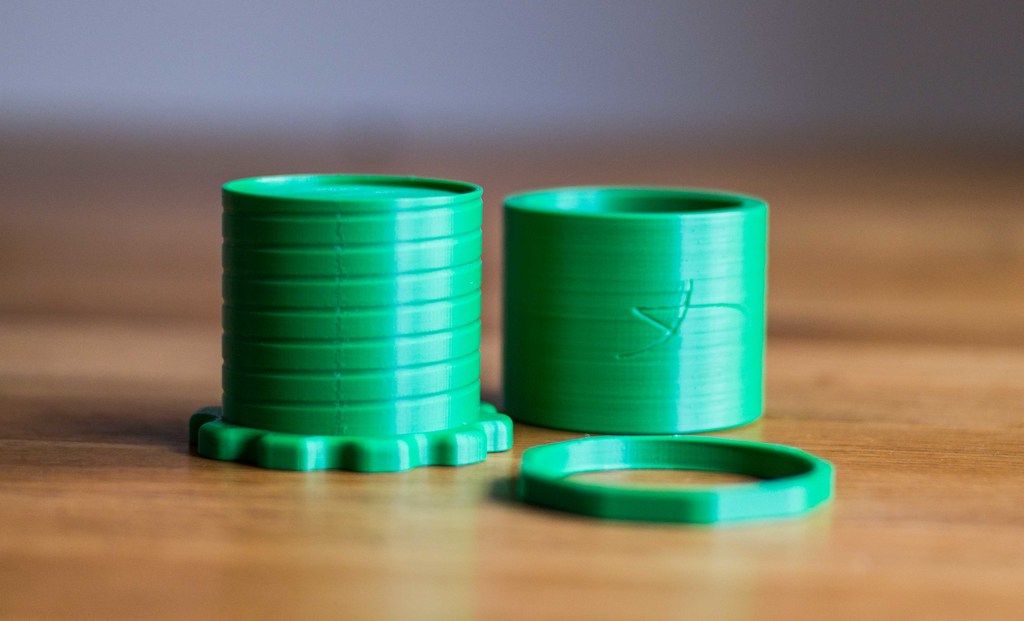 Volumiscale - Adjustable volume measuring cup by Meister Edel ...