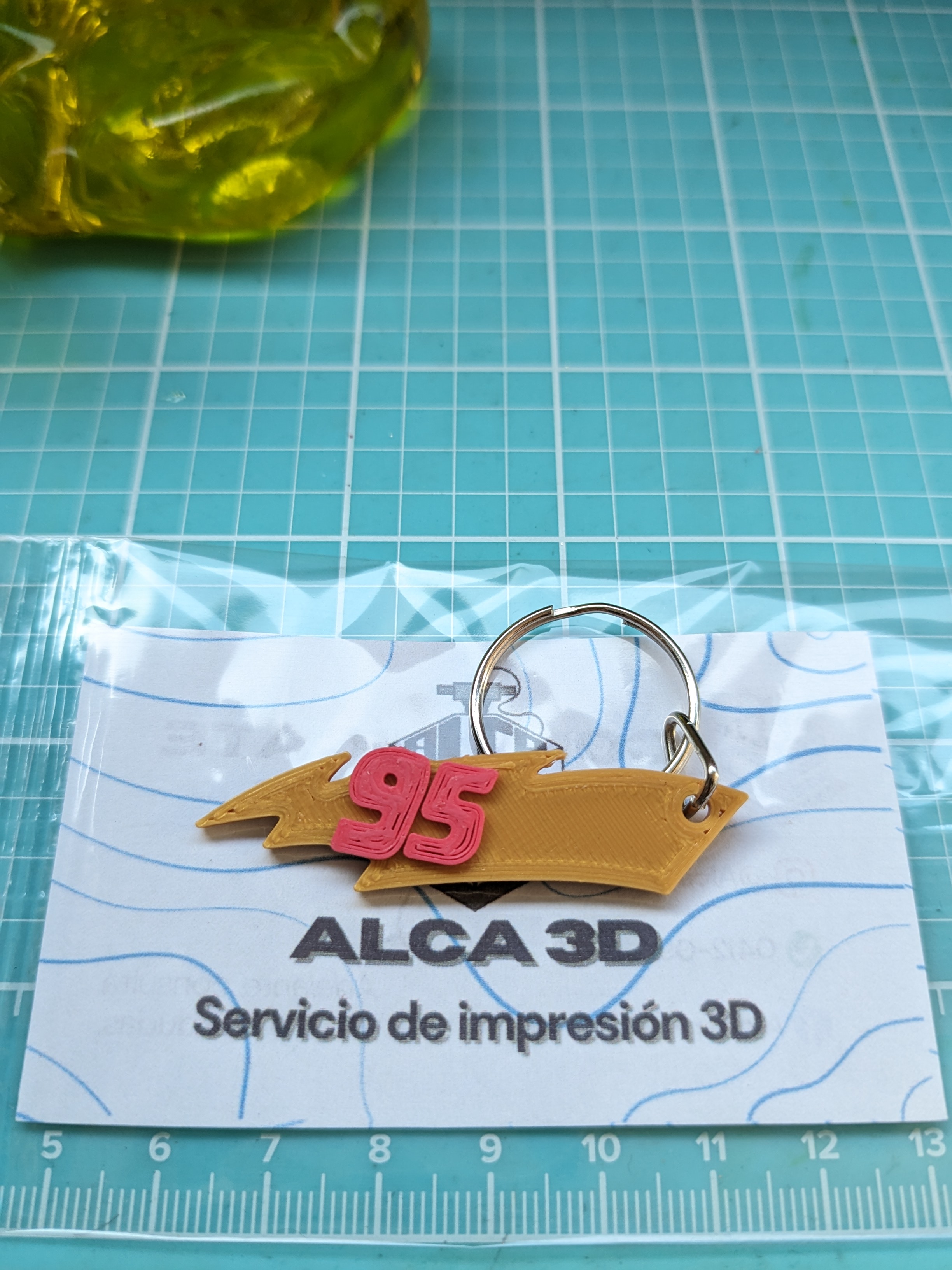 Keychain Cars Lightning McQueen by Alca 3D | Download free STL model ...