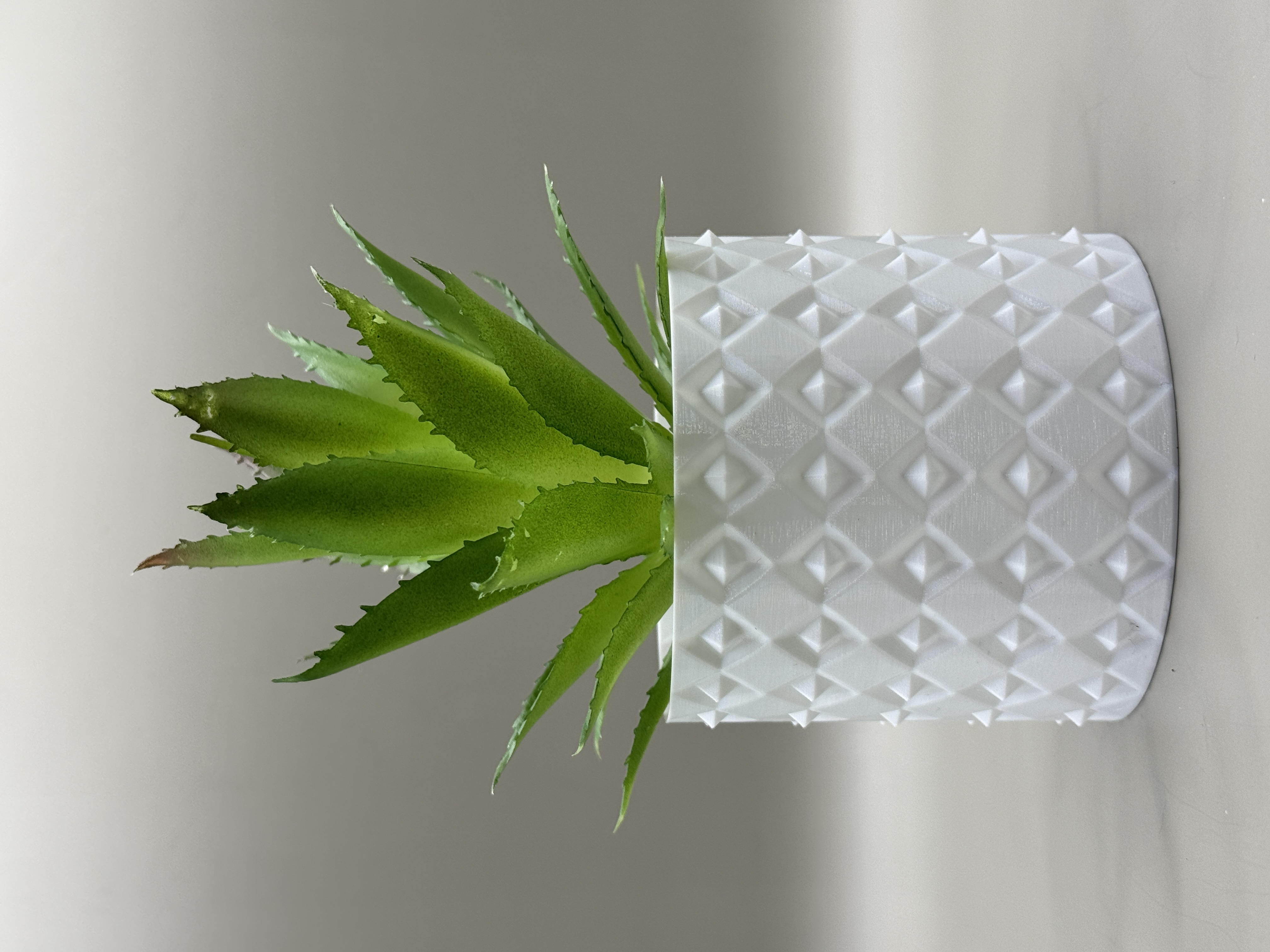 Vintage Pyramid Plant Pot 2 - Vase Mode Planter by TorusKnot | Download ...