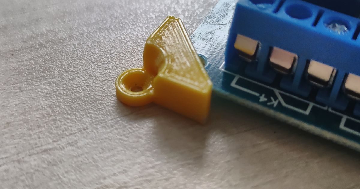 Parametric PCB corner bracket mount by flohoff | Download free STL ...