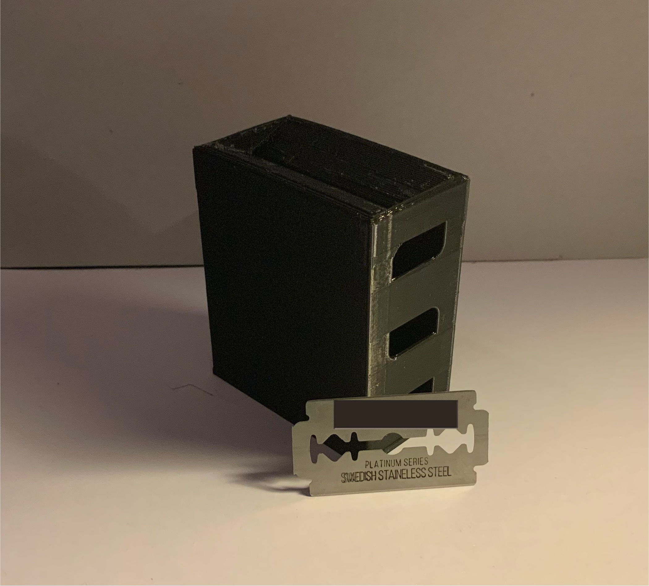 Razor blade disposal box by MaxB3D | Download free STL model ...