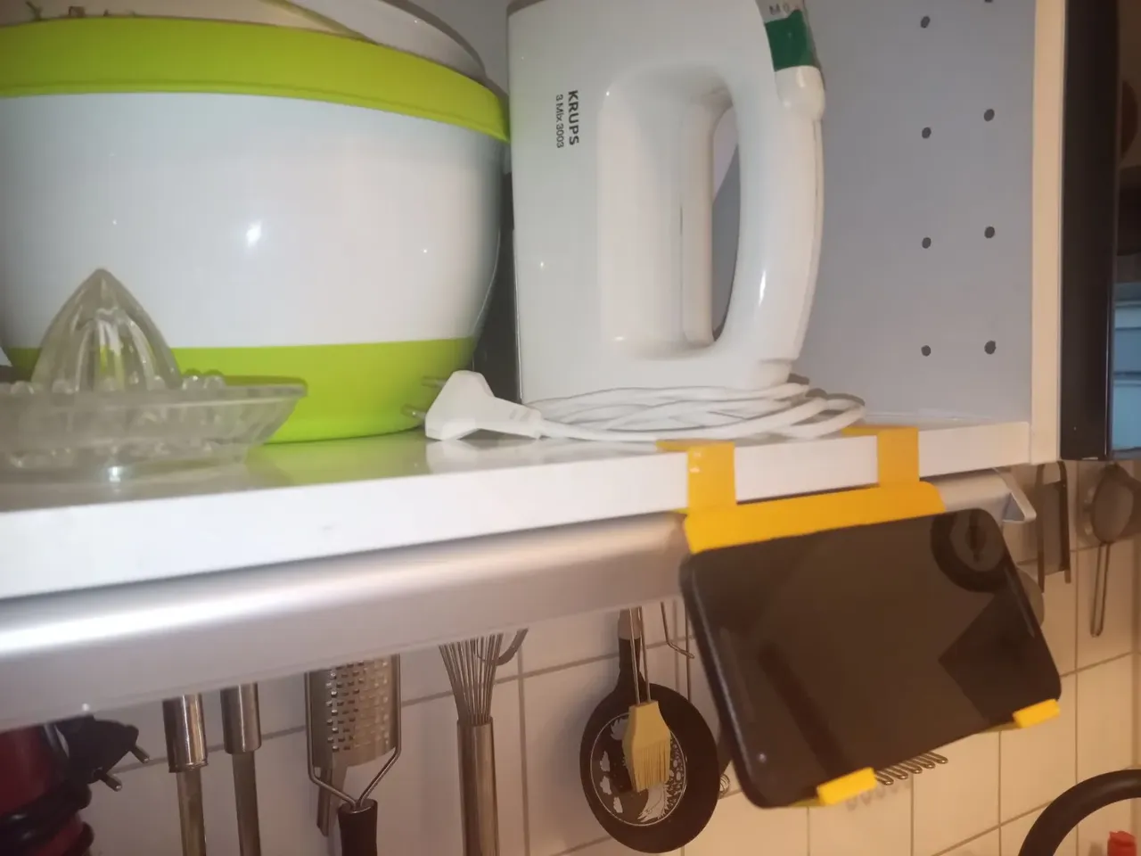 Kitchen Phone Holder by mradovan | Download free STL model | Printables.com