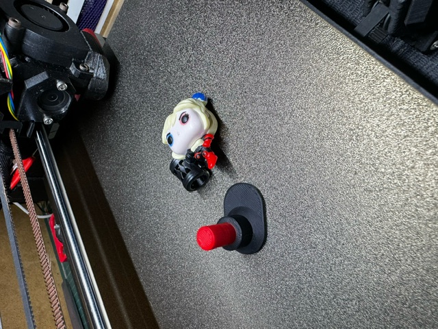 Kinder Joy DC Funko - Harley Quinn Stand por MP3D | Descargar modelo ...