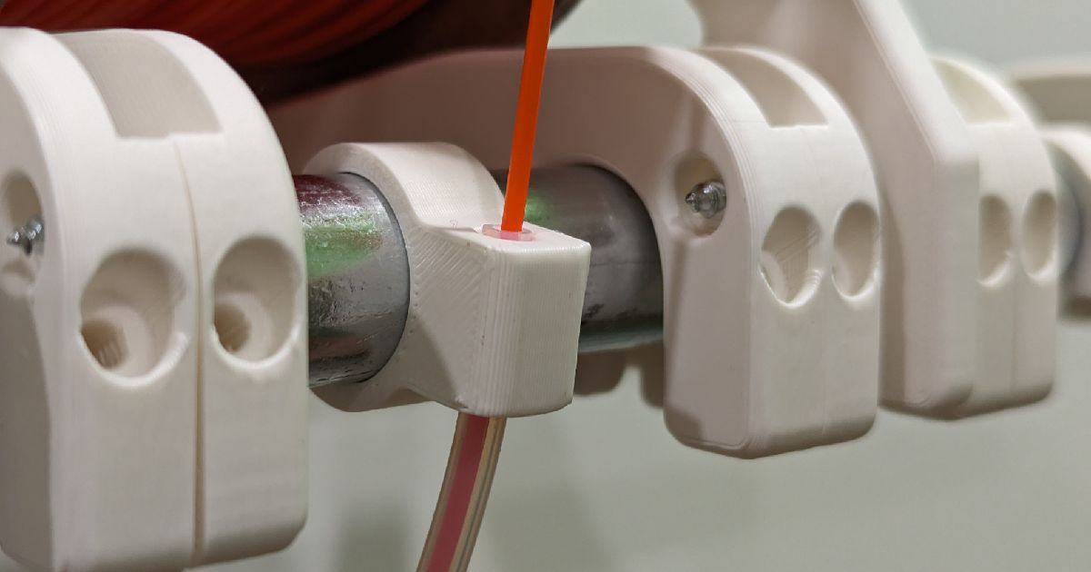 Beefier ½" EMT conduit bowden clip by Hugo | Download free STL model ...