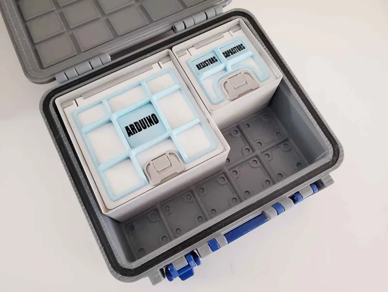 Gridfinity 4x4 and 4x5 (6U and 12U) Lidded Bin for Stuff with Latch ...