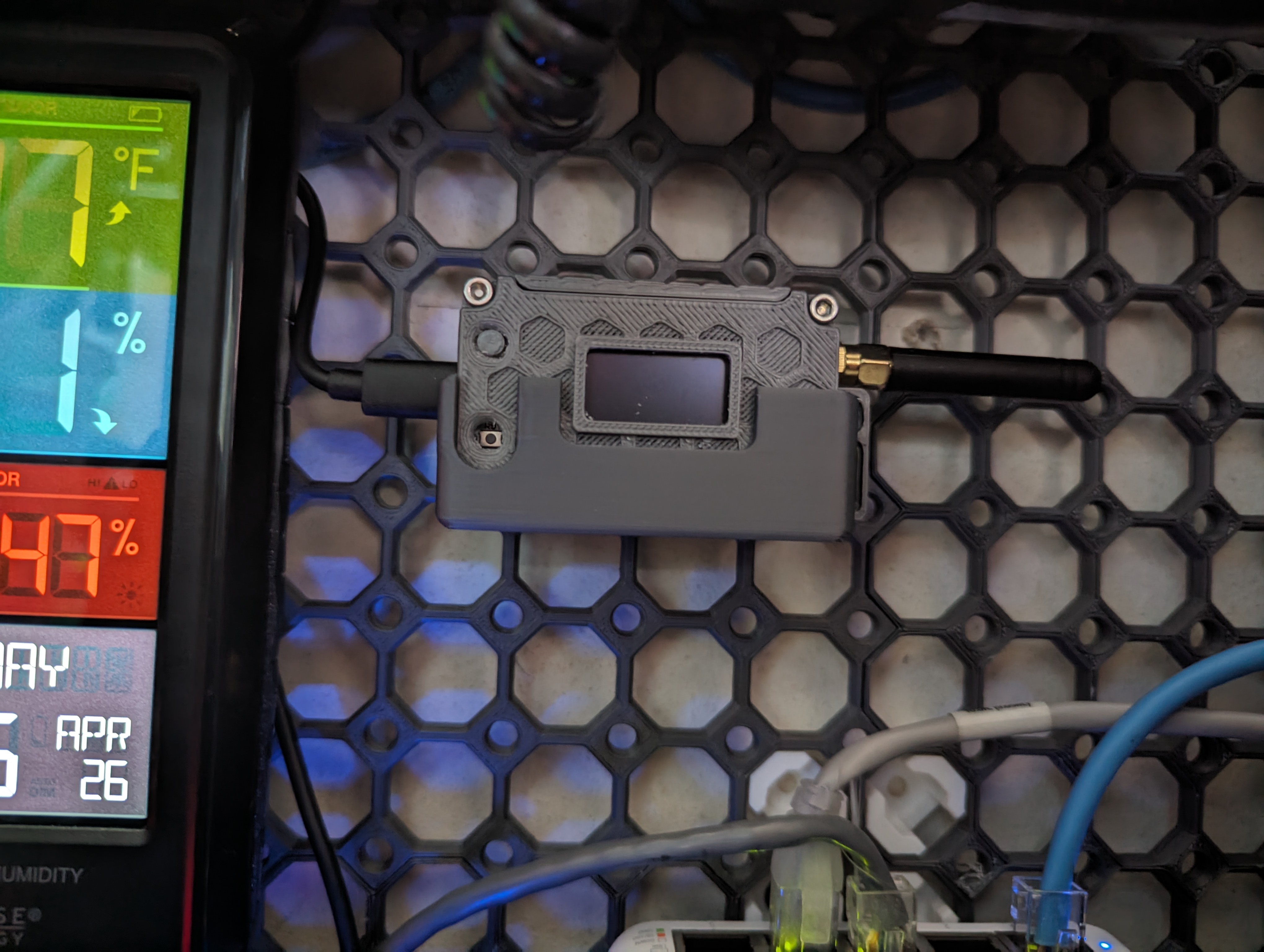 Heltec V3 Mini Case Mount for Multiboard by Bones™ | Download free STL ...