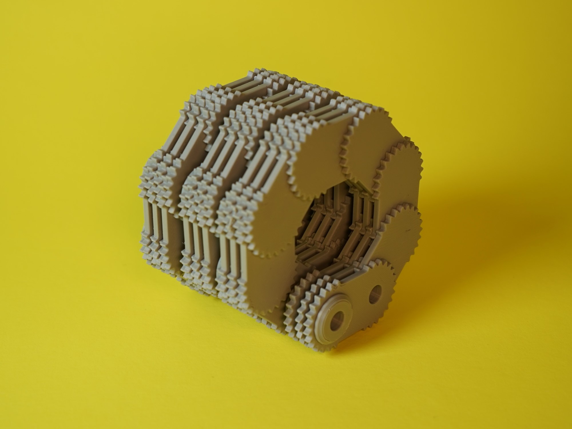 Spiraling Gear Chain - Fidget Toy (V1) by StrangeCraft | Download free ...