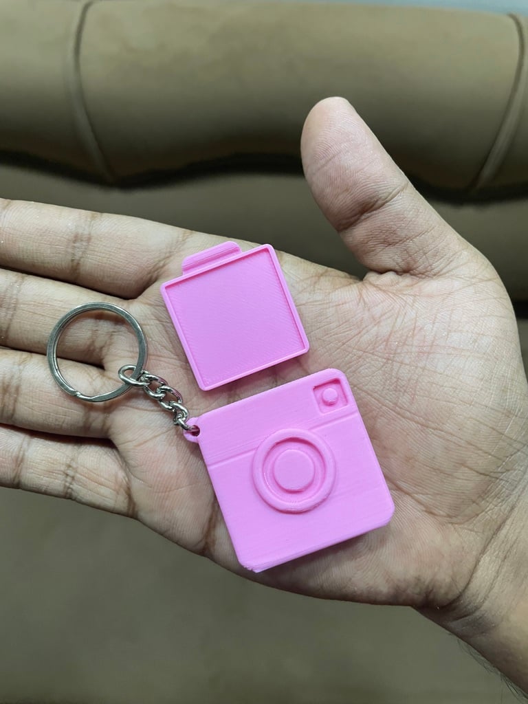 Instagram Camera Keychain by Shahreyar Ali | Download free STL model ...