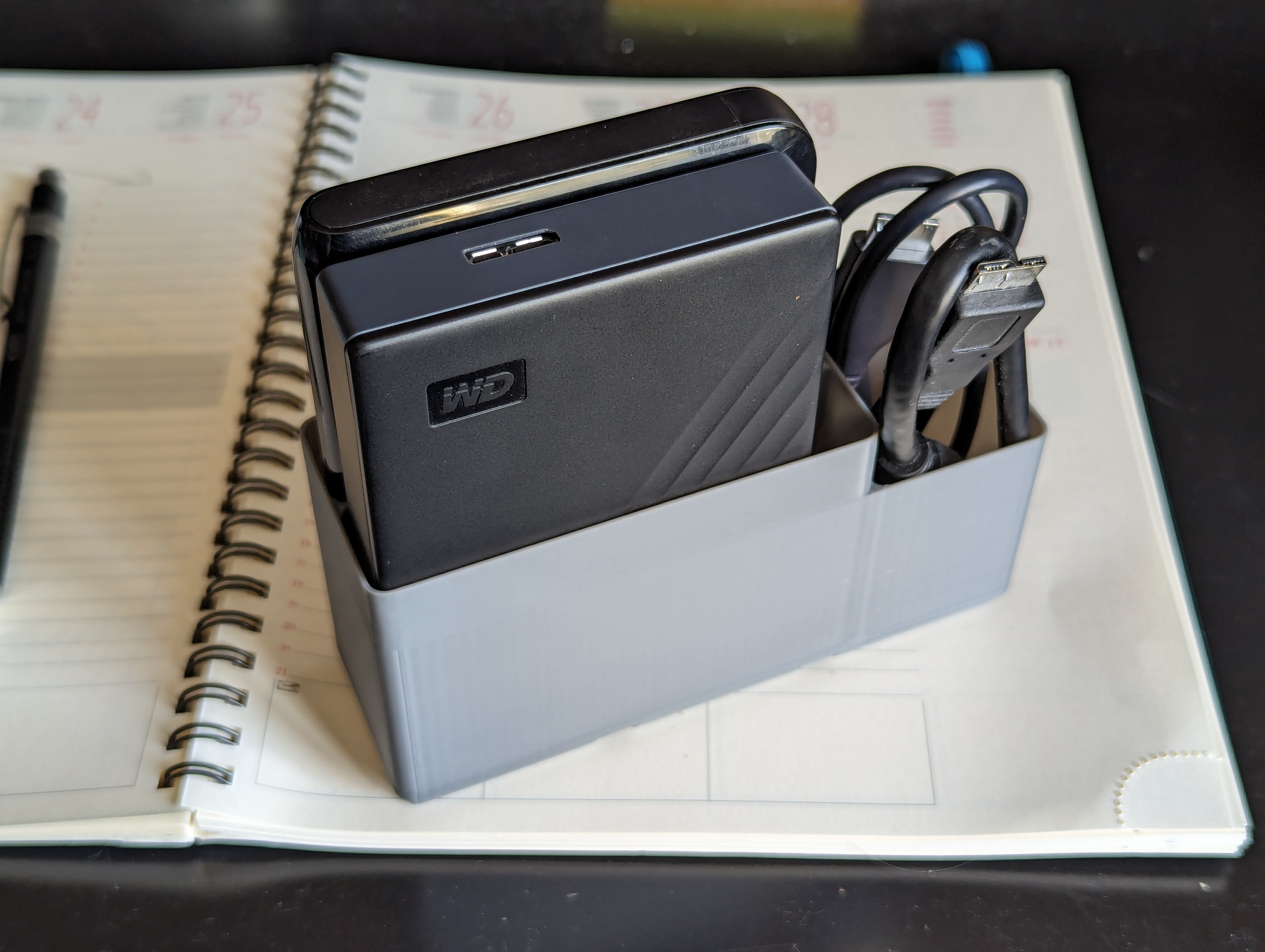 Gridfinity WD My Passport HDD dual bin w/ cable sub-bin by Thomas Borie ...